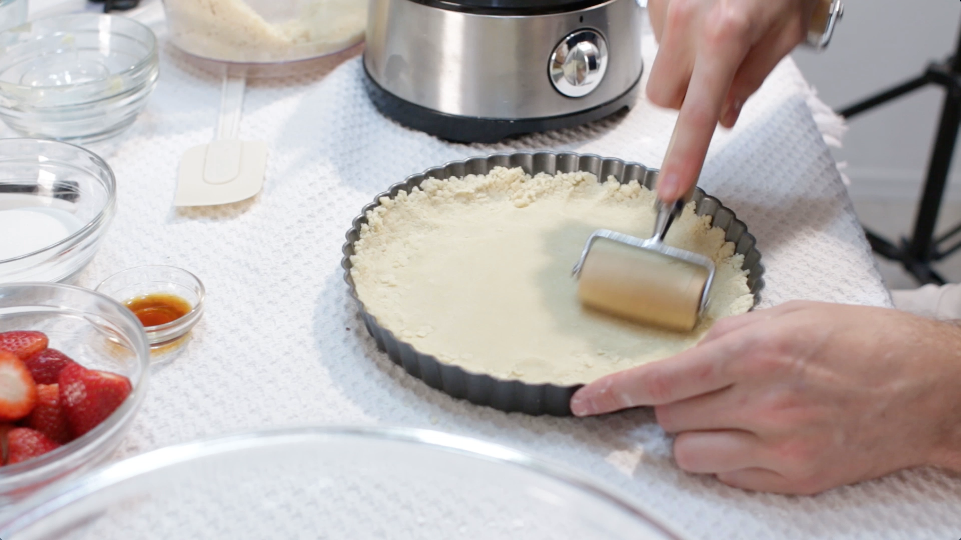 How to Make a Fruit Tart - Easy Recipe : 11 Steps (with Pictures ...