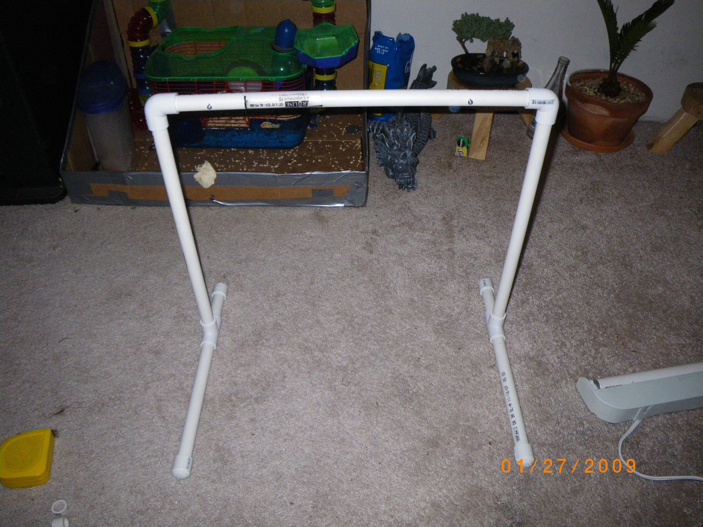 PVC Light Stand : 4 Steps - Instructables