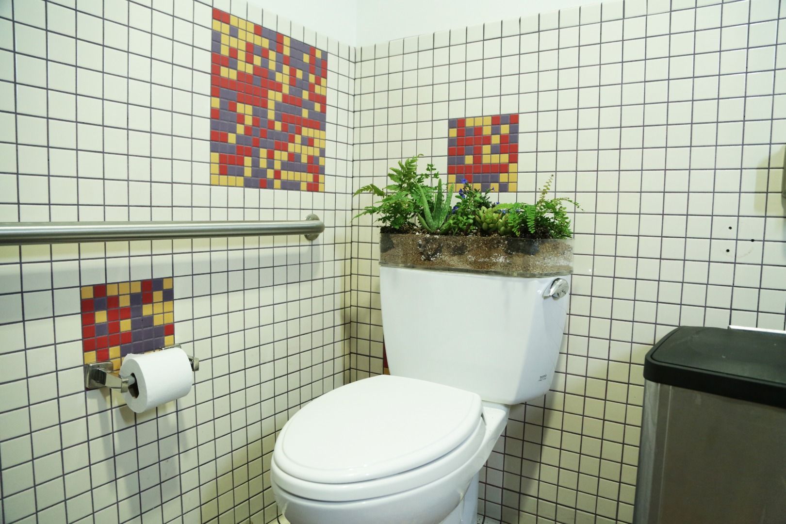 Toilet Garden : 12 Steps (with Pictures) - Instructables