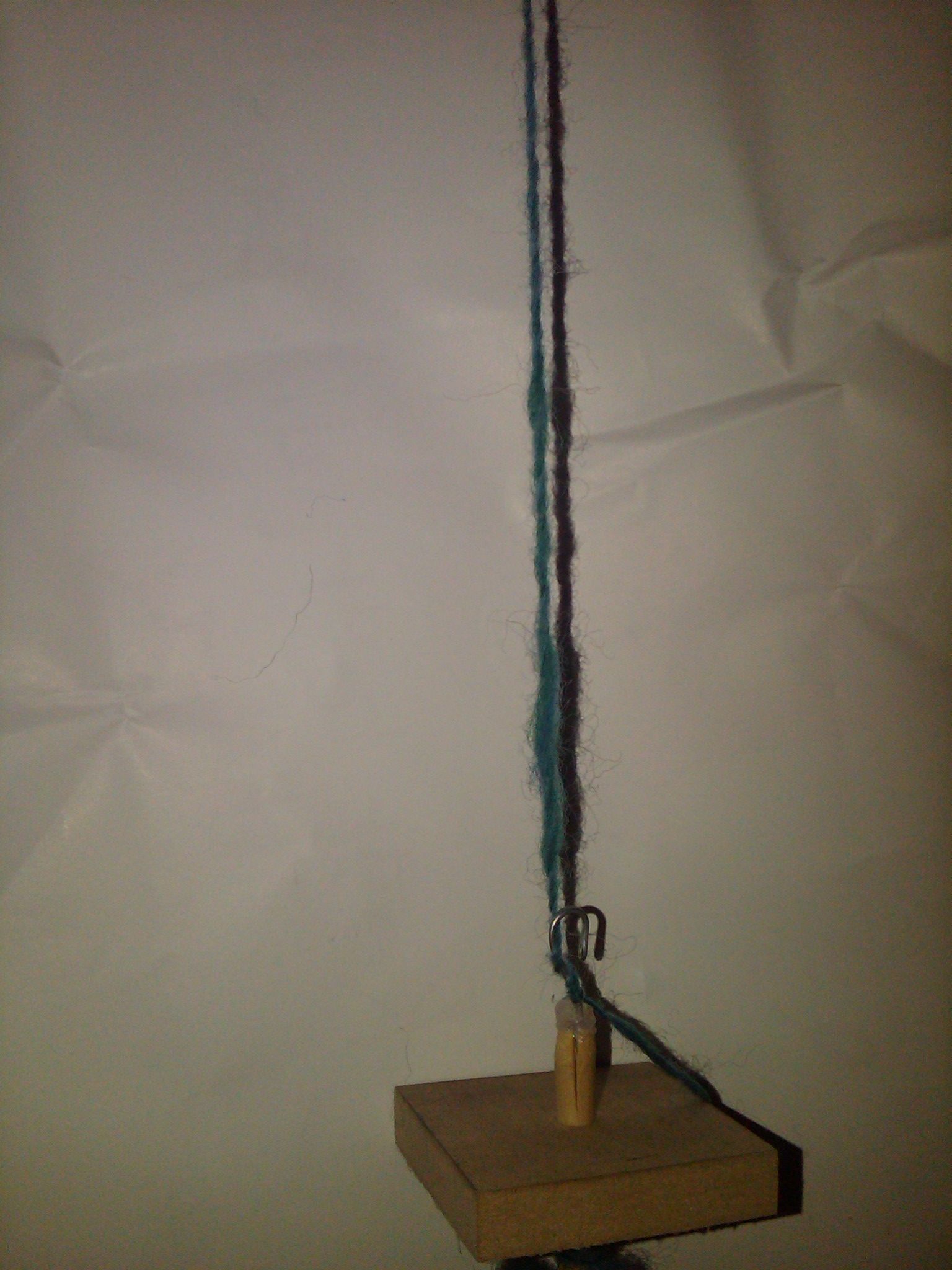 Using a Drop Spindle (with Pictures) - Instructables