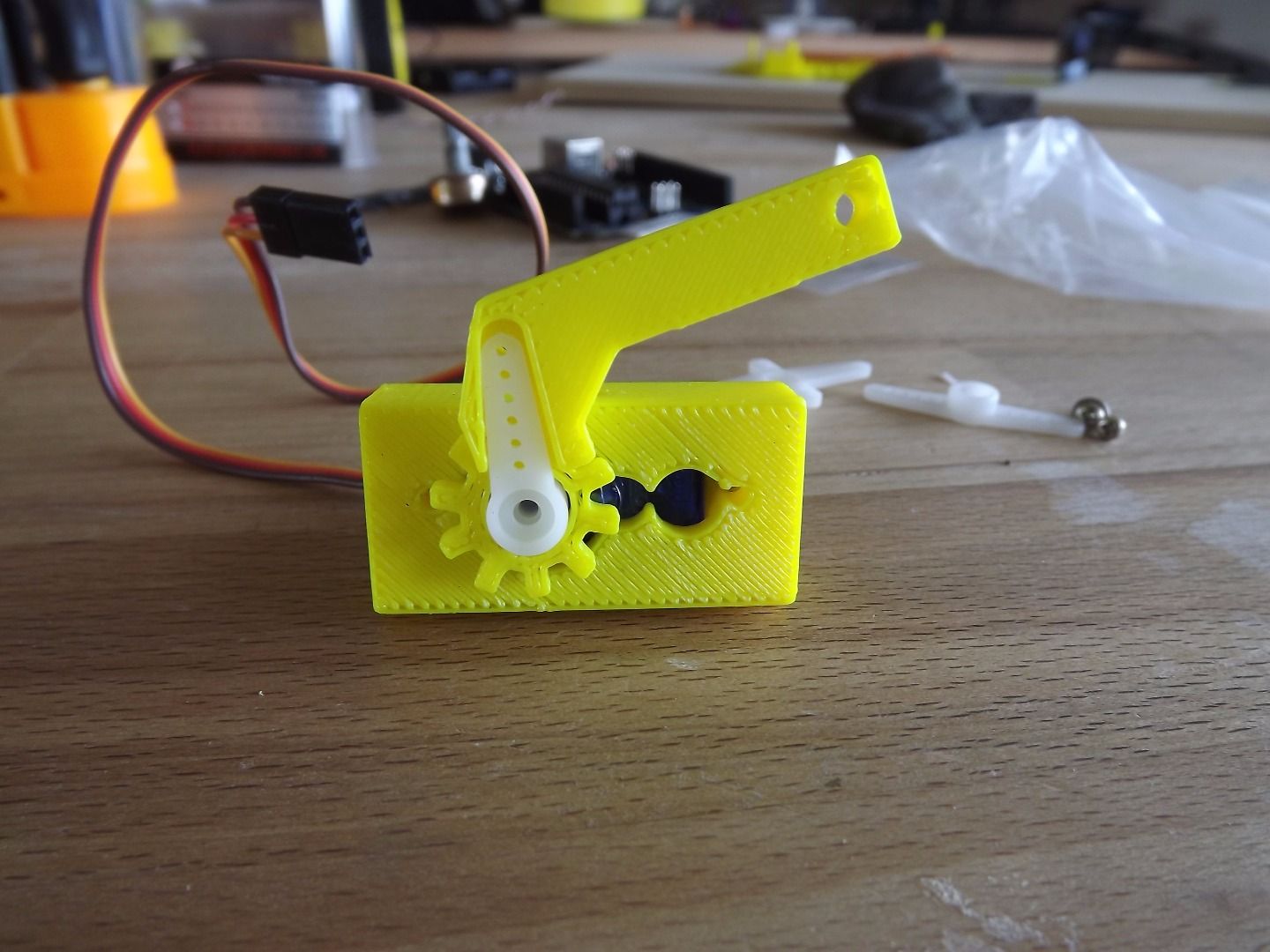 The Claw: a 3D Printed Robotic Claw : 7 Steps (with Pictures ...