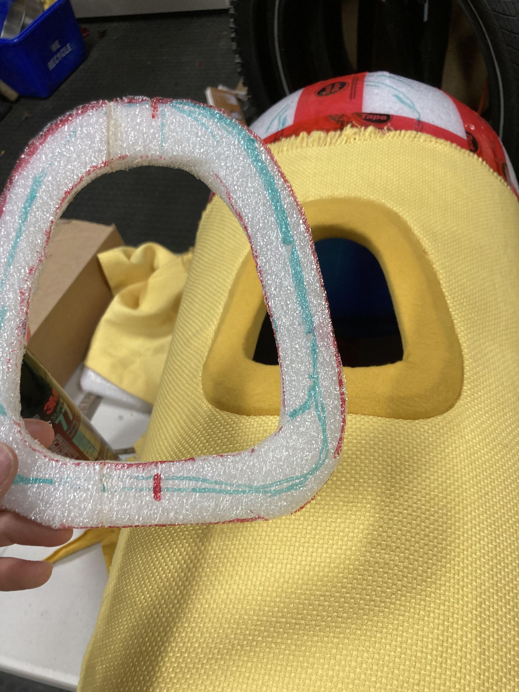 Despicable Me Mega Minion Mel Kid's Costume : 8 Steps (with Pictures ...