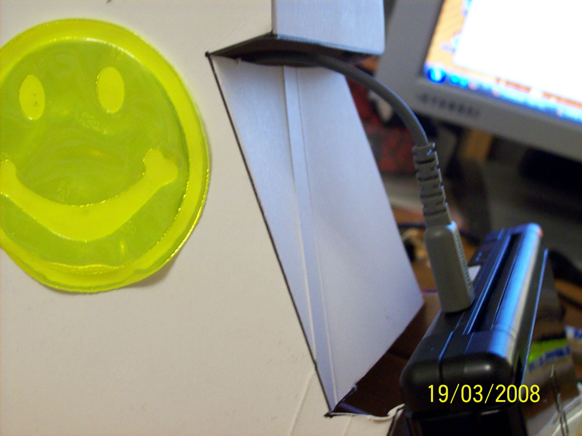 DS Cardboard Arcade Stand : 4 Steps - Instructables