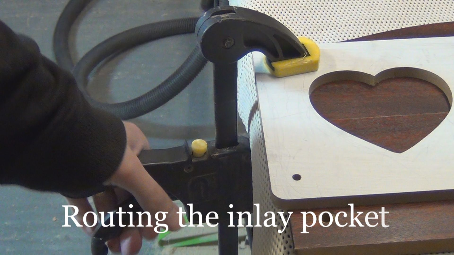 Router Inlays With a Guide Bush and Collar : 5 Steps (with Pictures ...