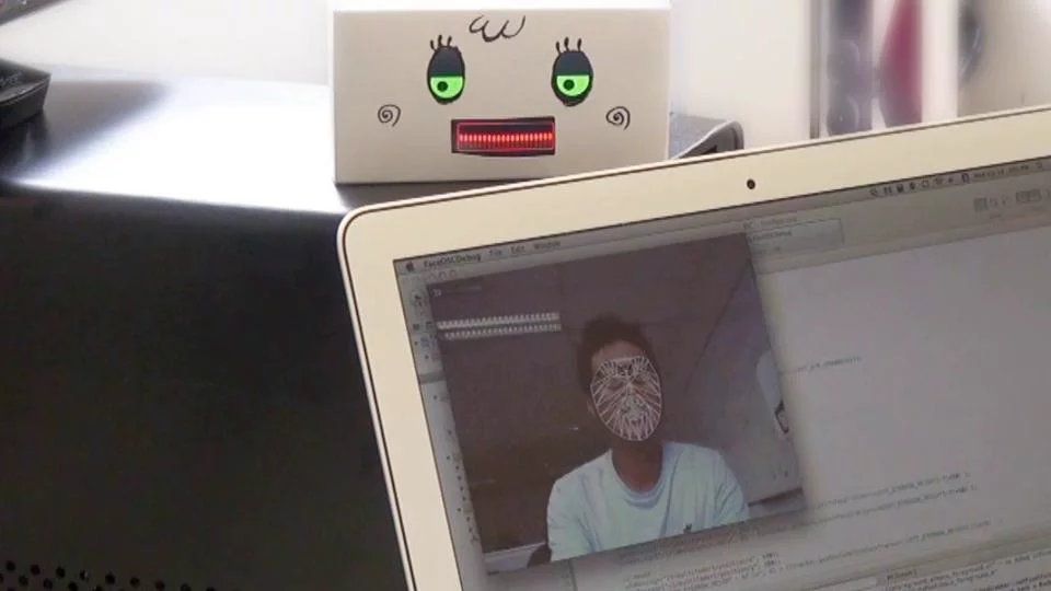 Mimbo - a Friendly Robot : 6 Steps (with Pictures) - Instructables