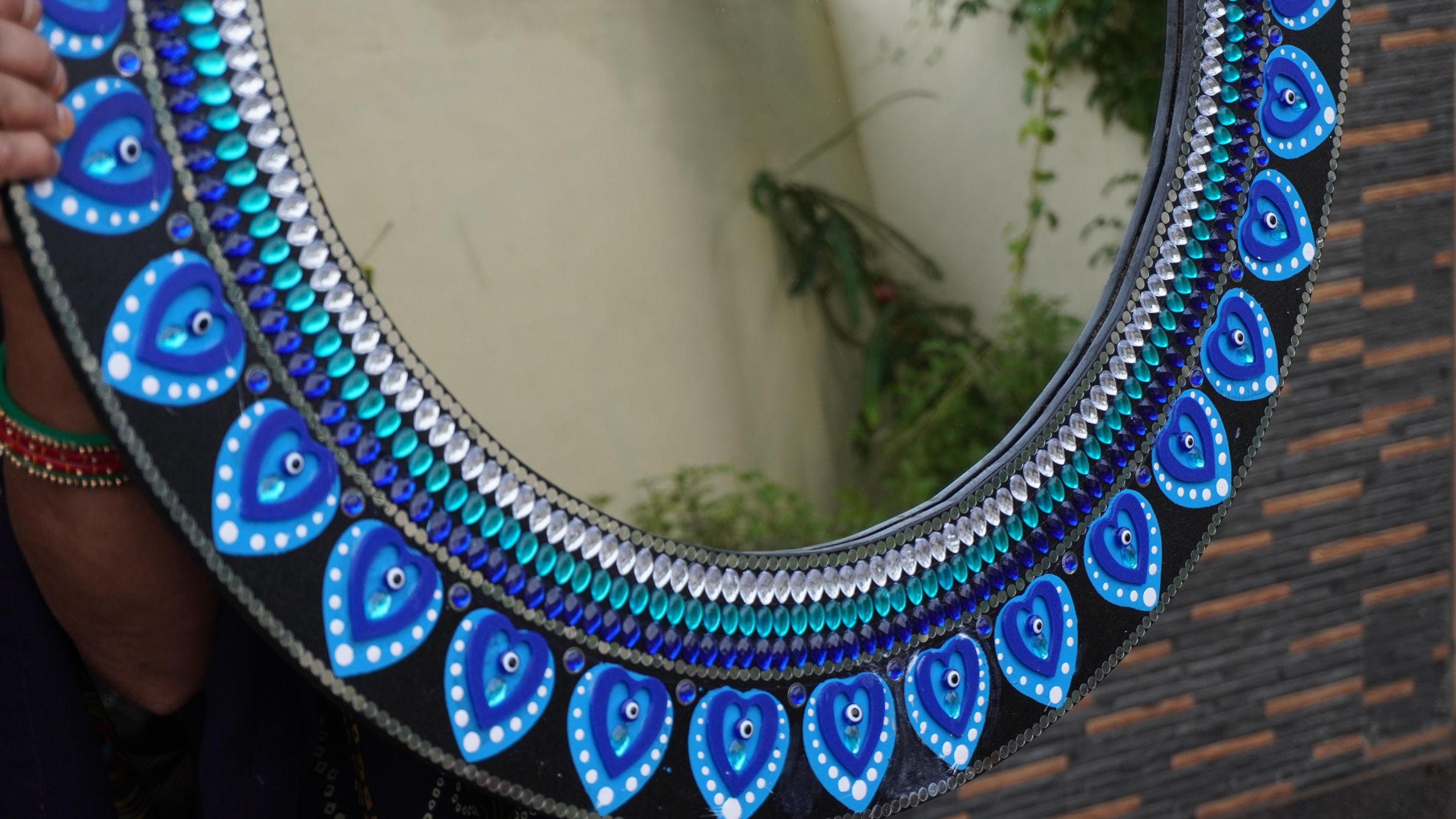 Mandala Mirror : 14 Steps (with Pictures) - Instructables