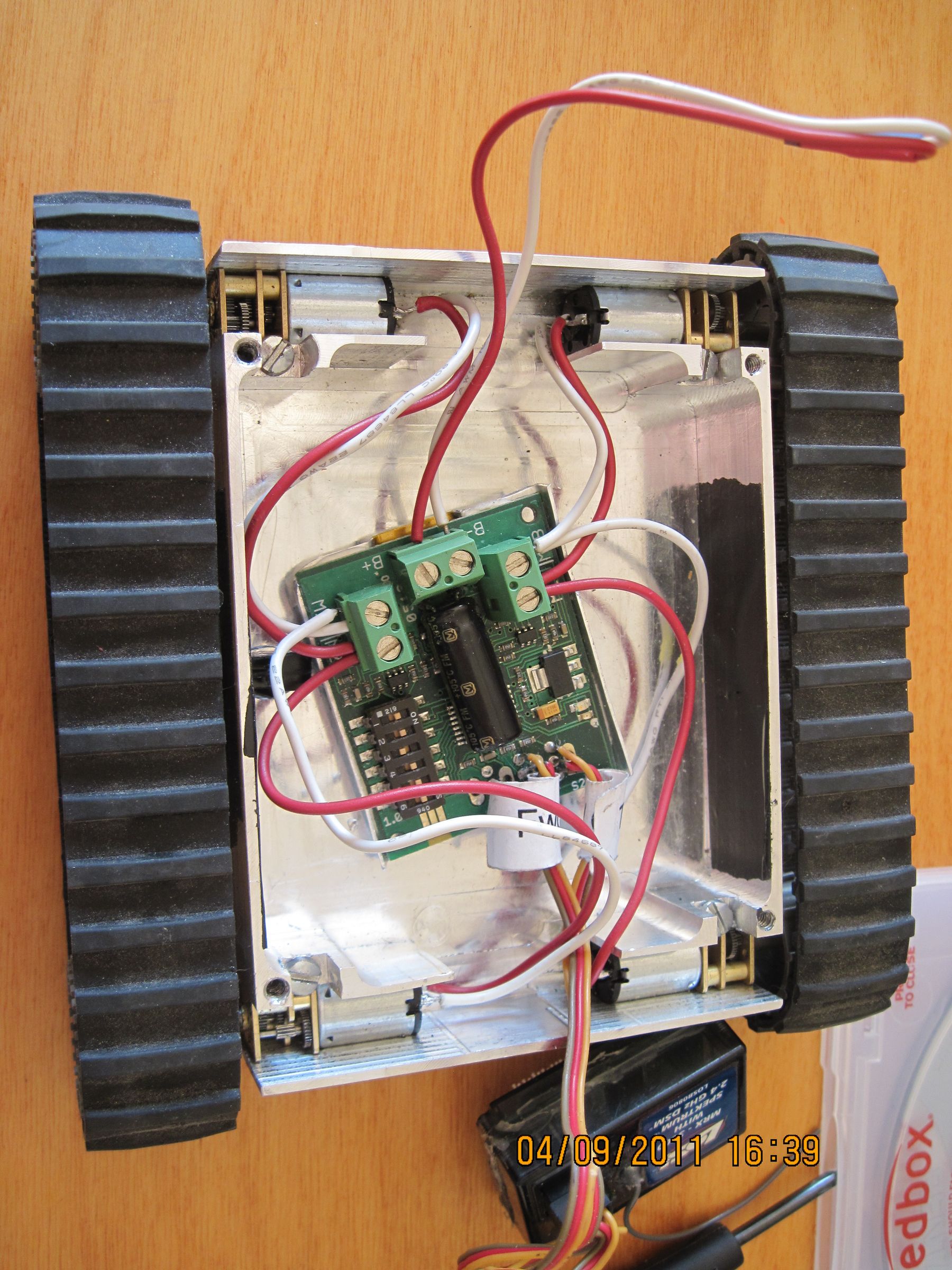 Sumo-Bot (TSA and Science Olympiad Rules) : 8 Steps - Instructables