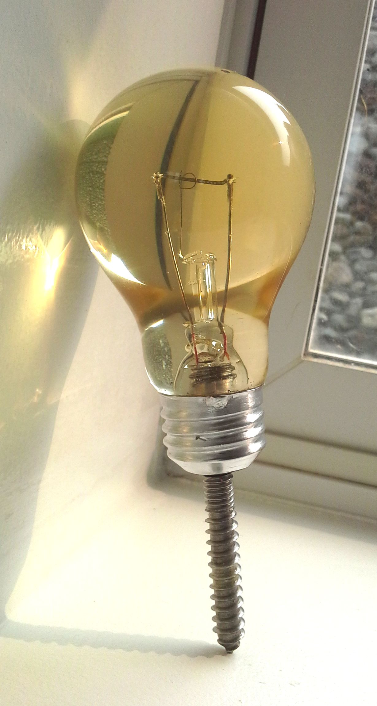 THE ULTIMATE LIGHT BULB WALL HOOK : 11 Steps (with Pictures ...