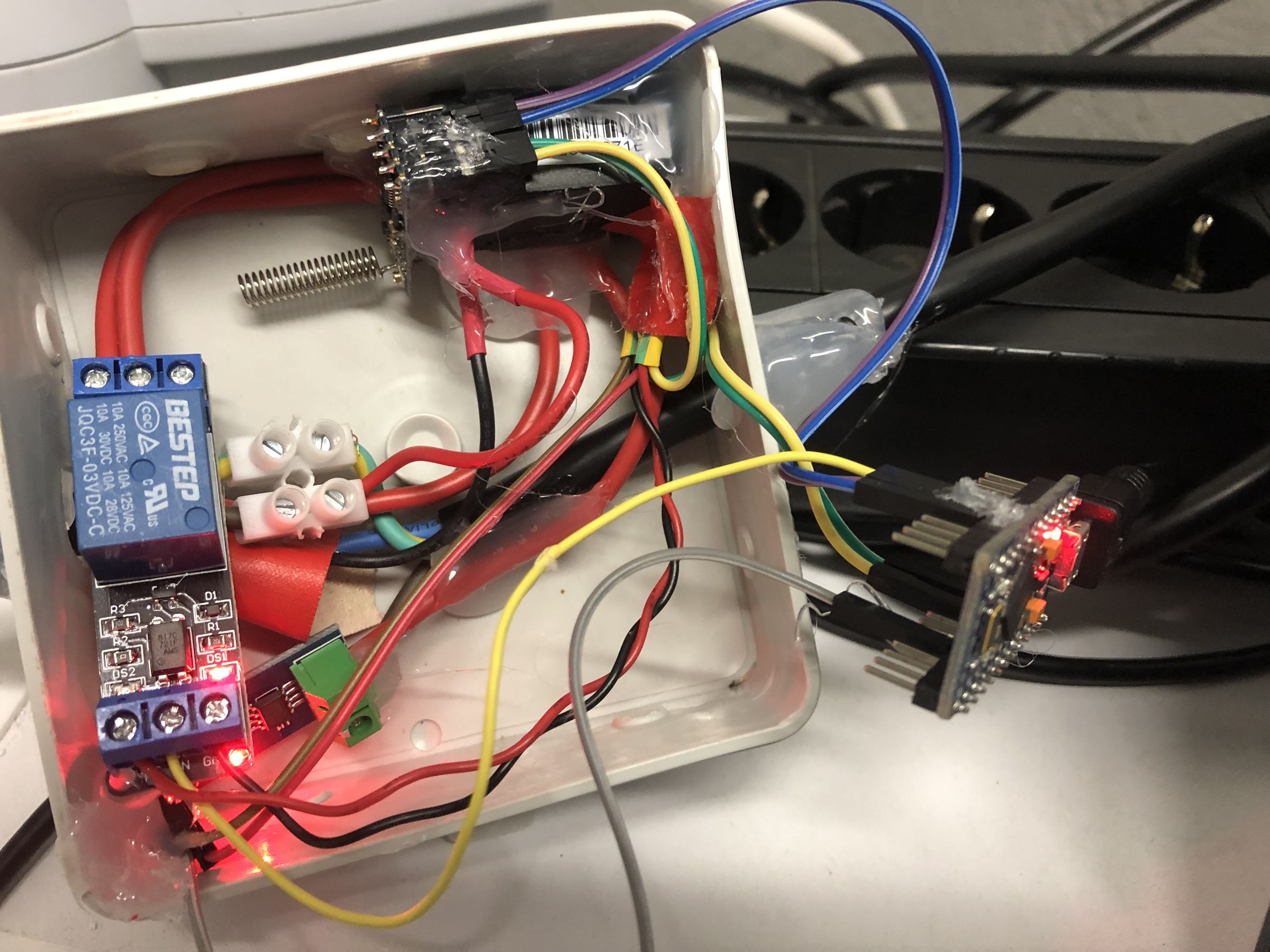 EndOftheLine: Arduino Washing Machine/Dryer Monitor : 3 Steps ...