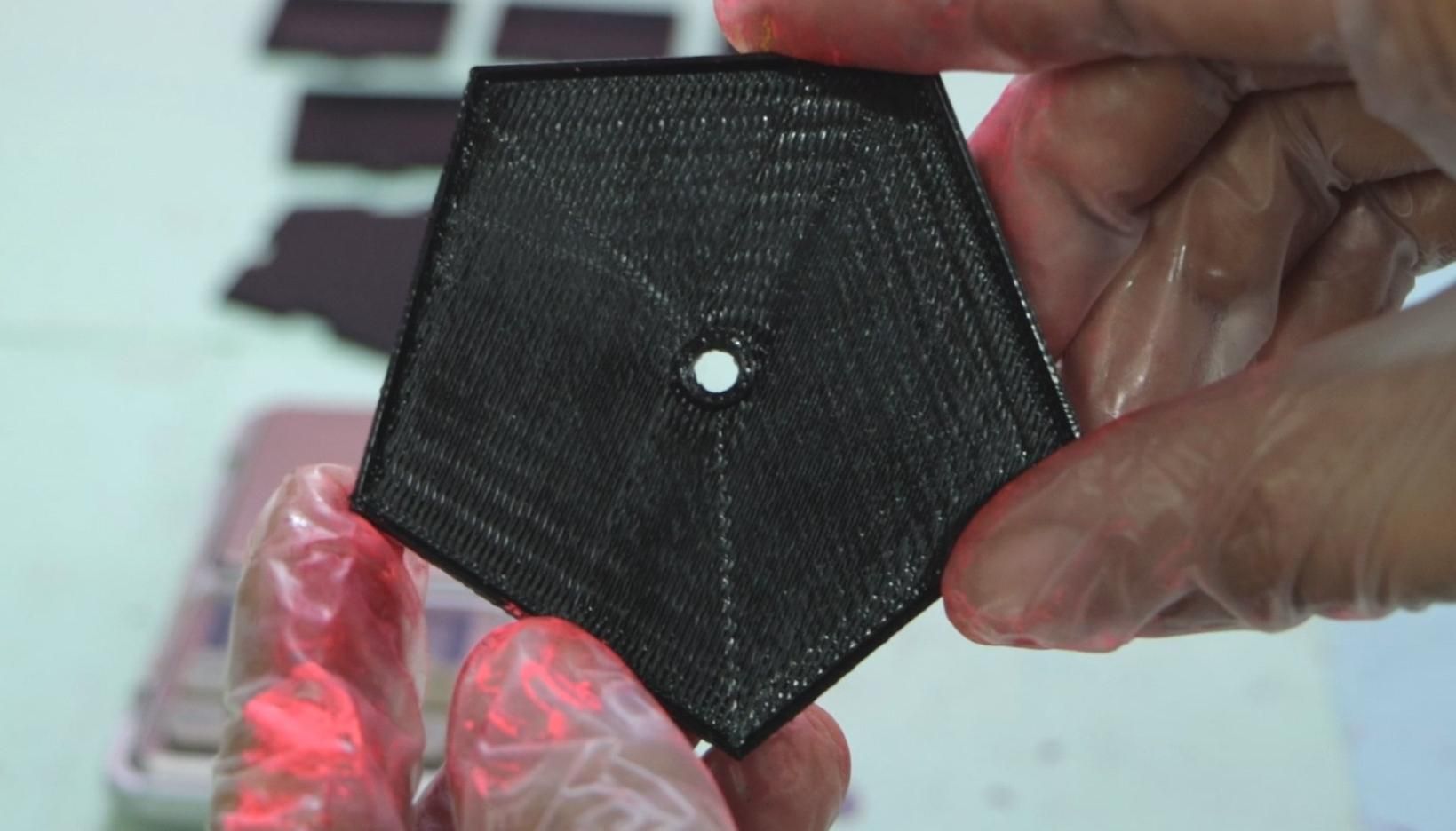 3D PRINTING PENTAGON BOX MIXING WITH EPOXY RESIN : 4 Steps - Instructables