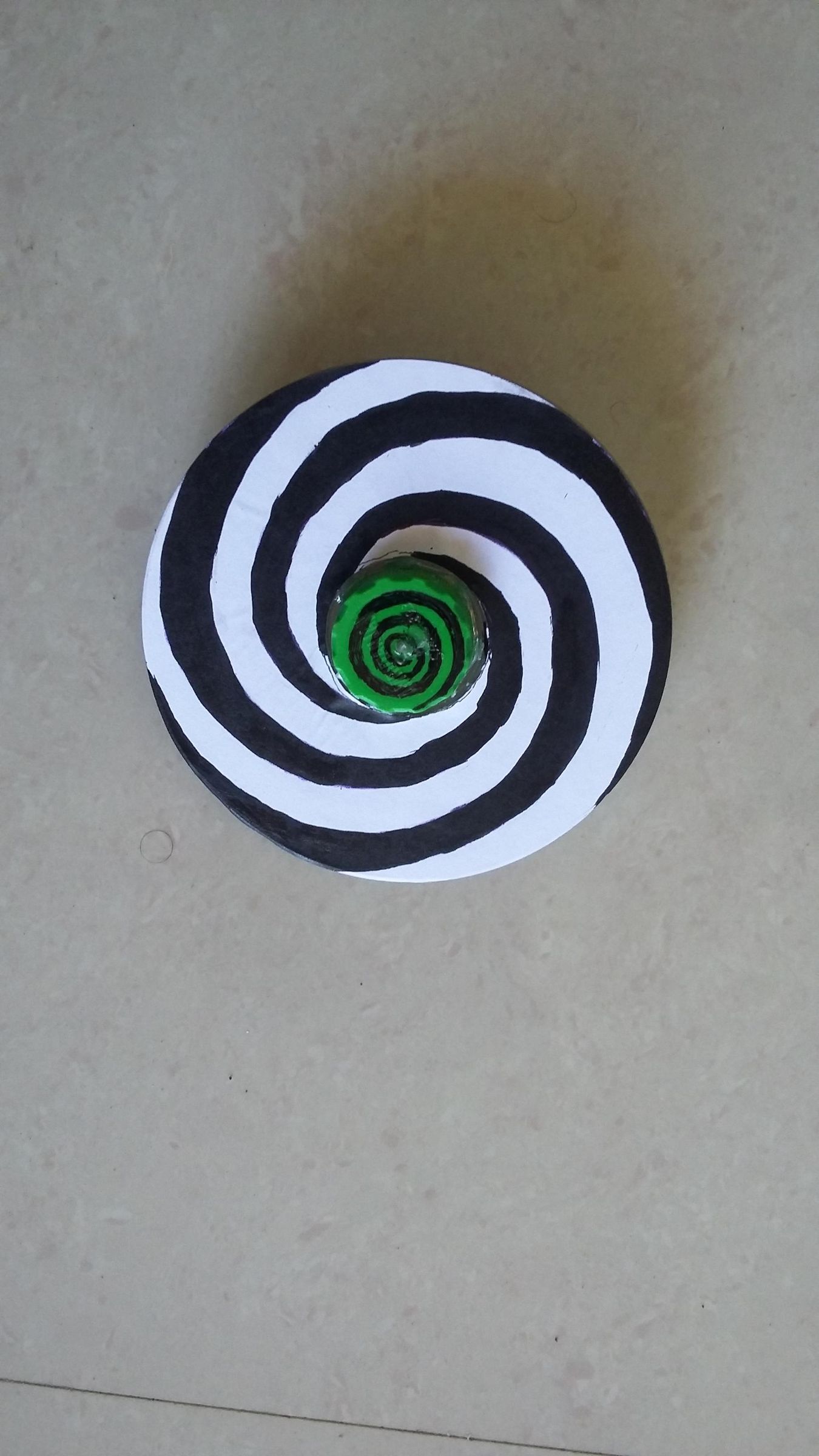 CD Spinner for Kids : 4 Steps - Instructables