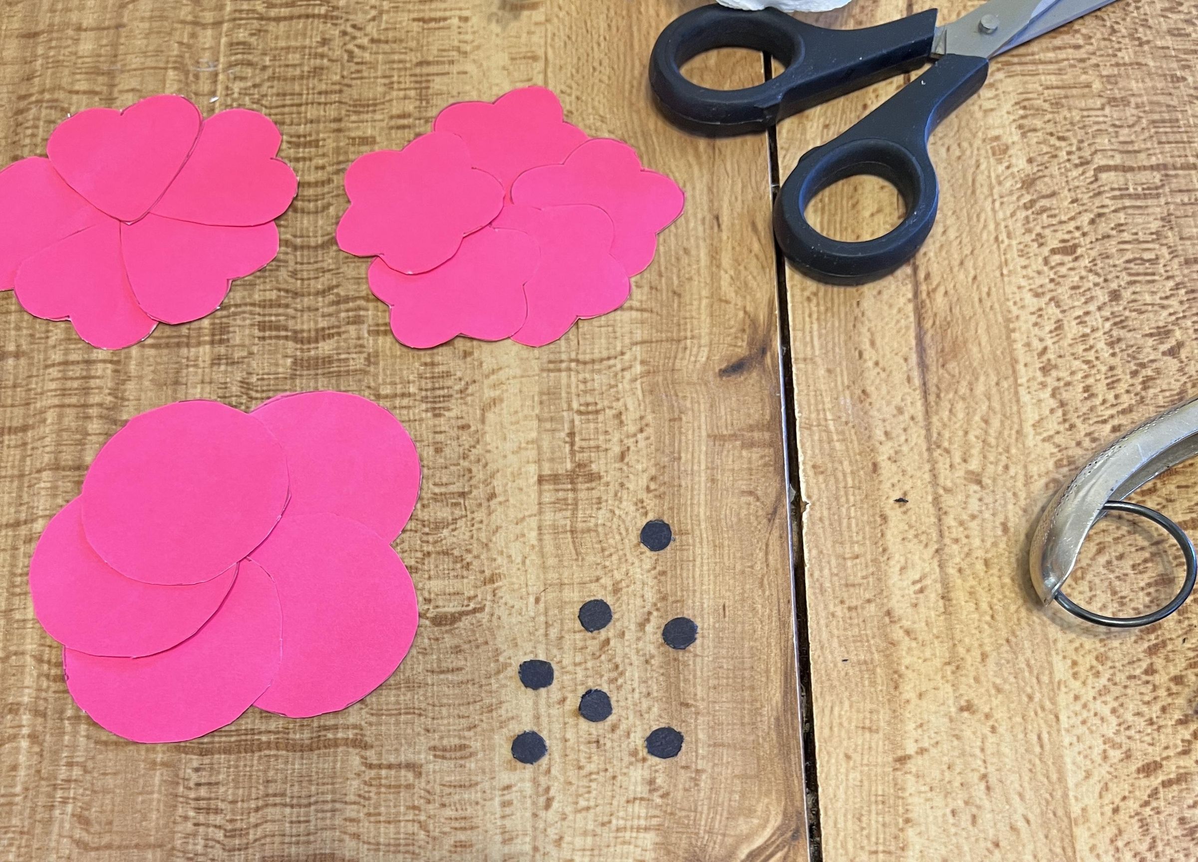 Cardboard/Paper Layer Cake : 22 Steps (with Pictures) - Instructables