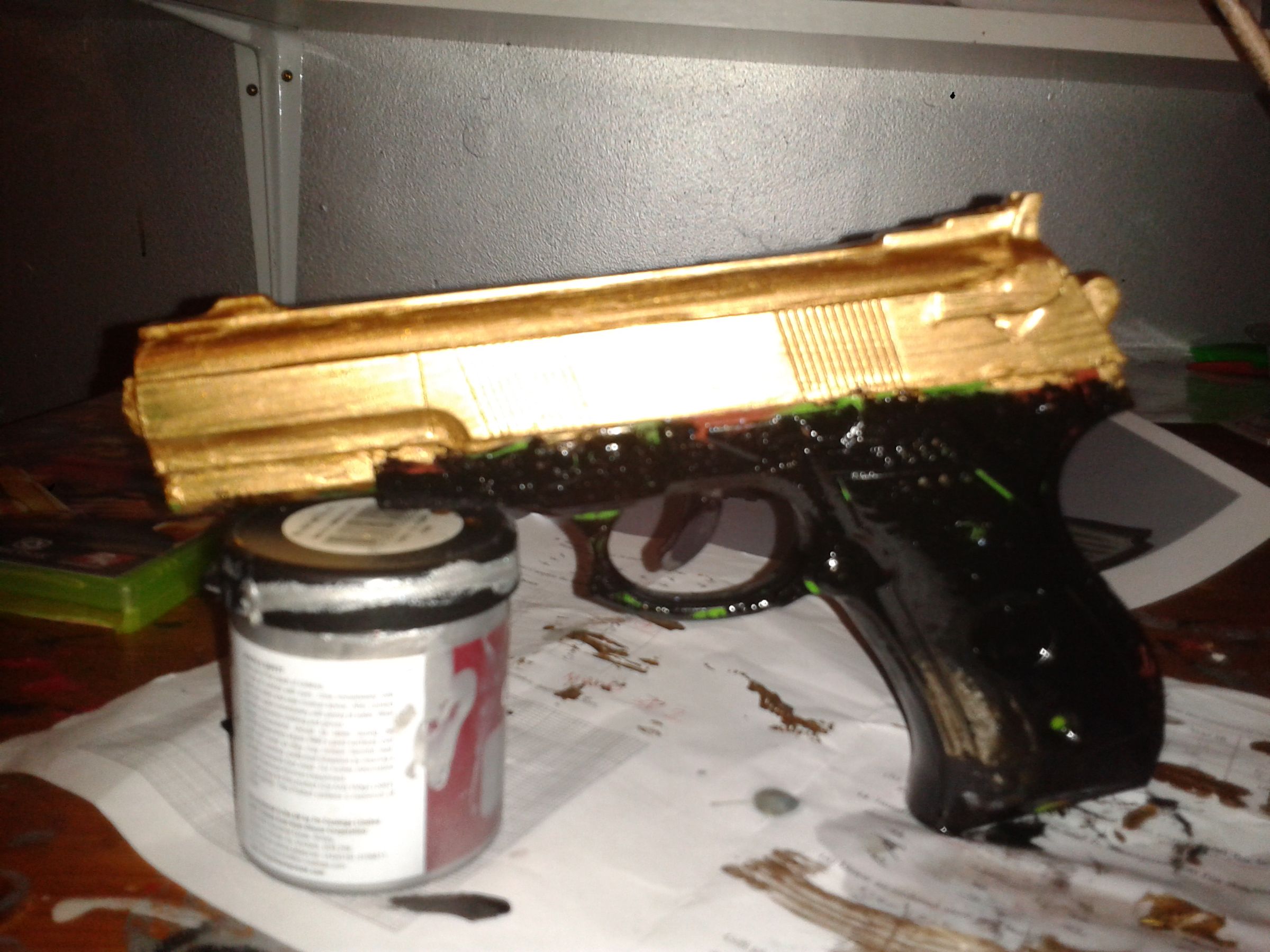 A Last Minute Duke Nukem Cosplay : 5 Steps - Instructables