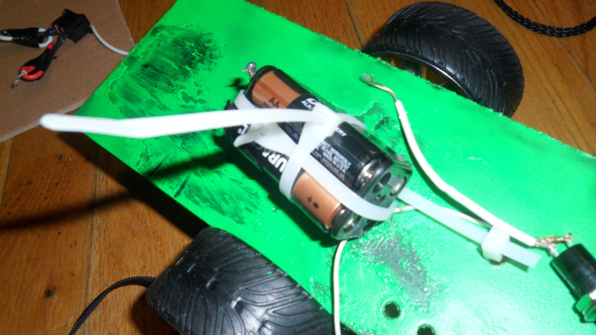 Old RC Car+ Blinking Led : 8 Steps - Instructables