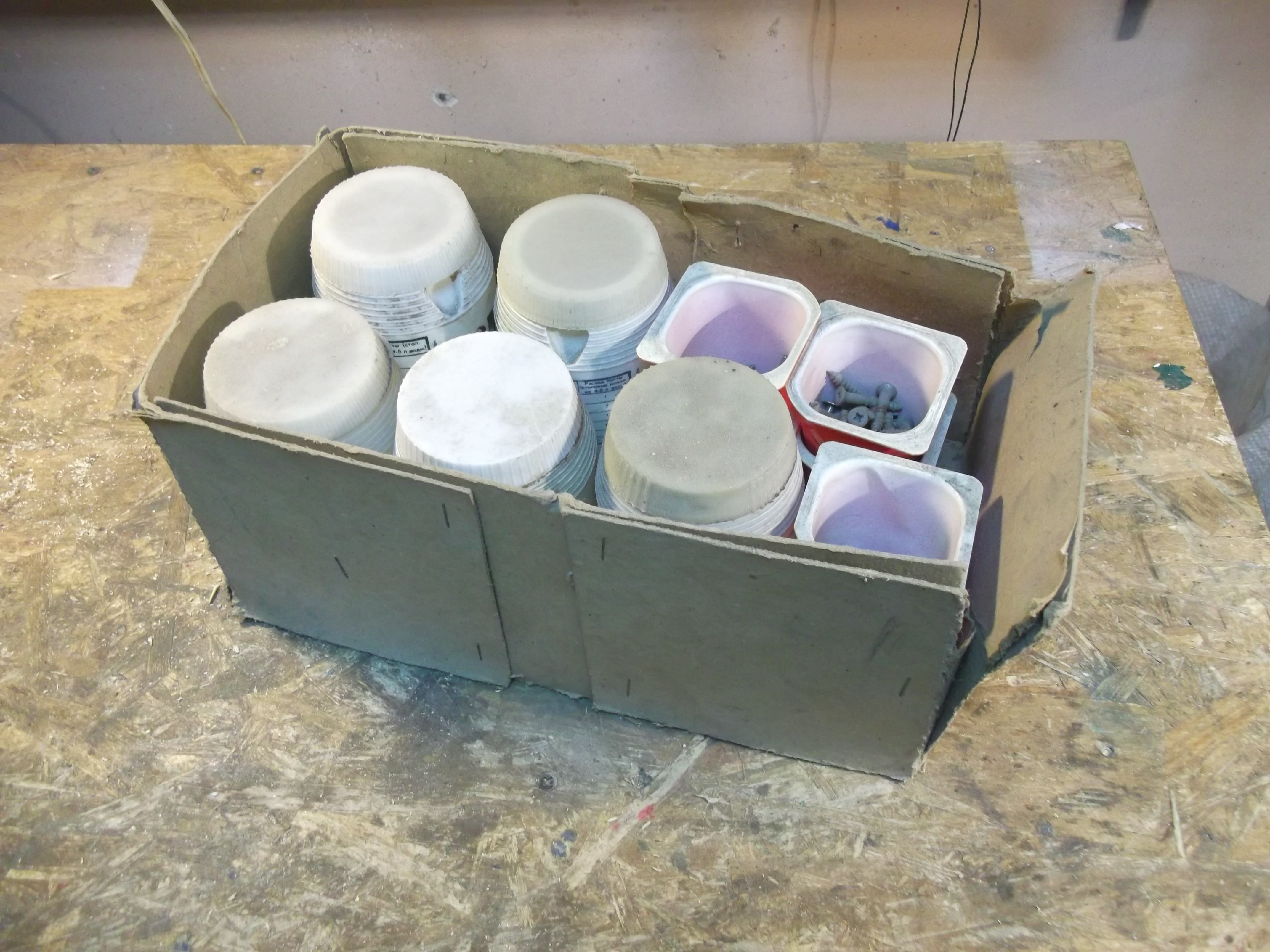 Fixing/Making/Reinforcing Boxes With Packaging Waste : 14 Steps (with ...
