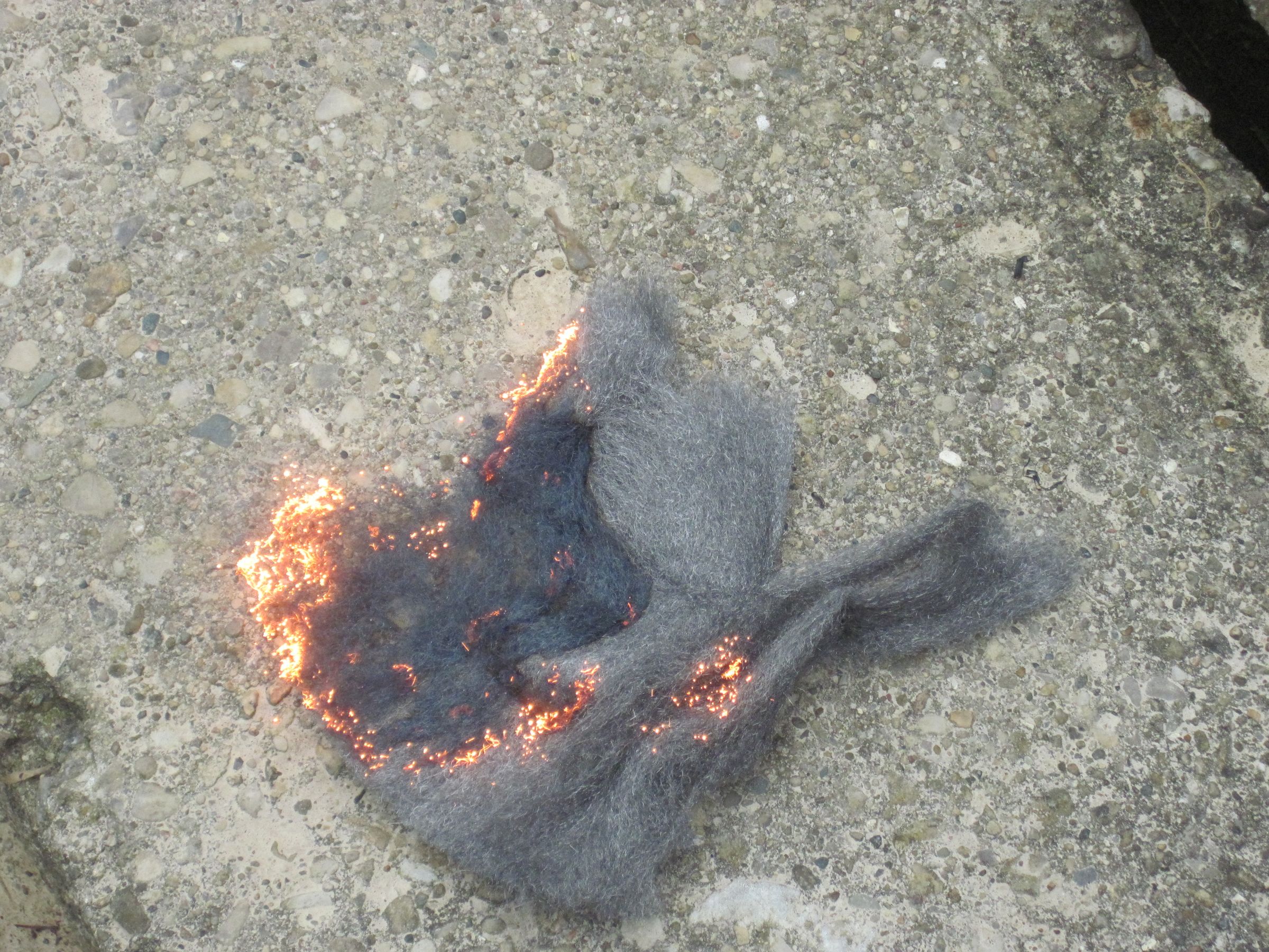 Starting a Fire With Steel Wool : 4 Steps (with Pictures) - Instructables