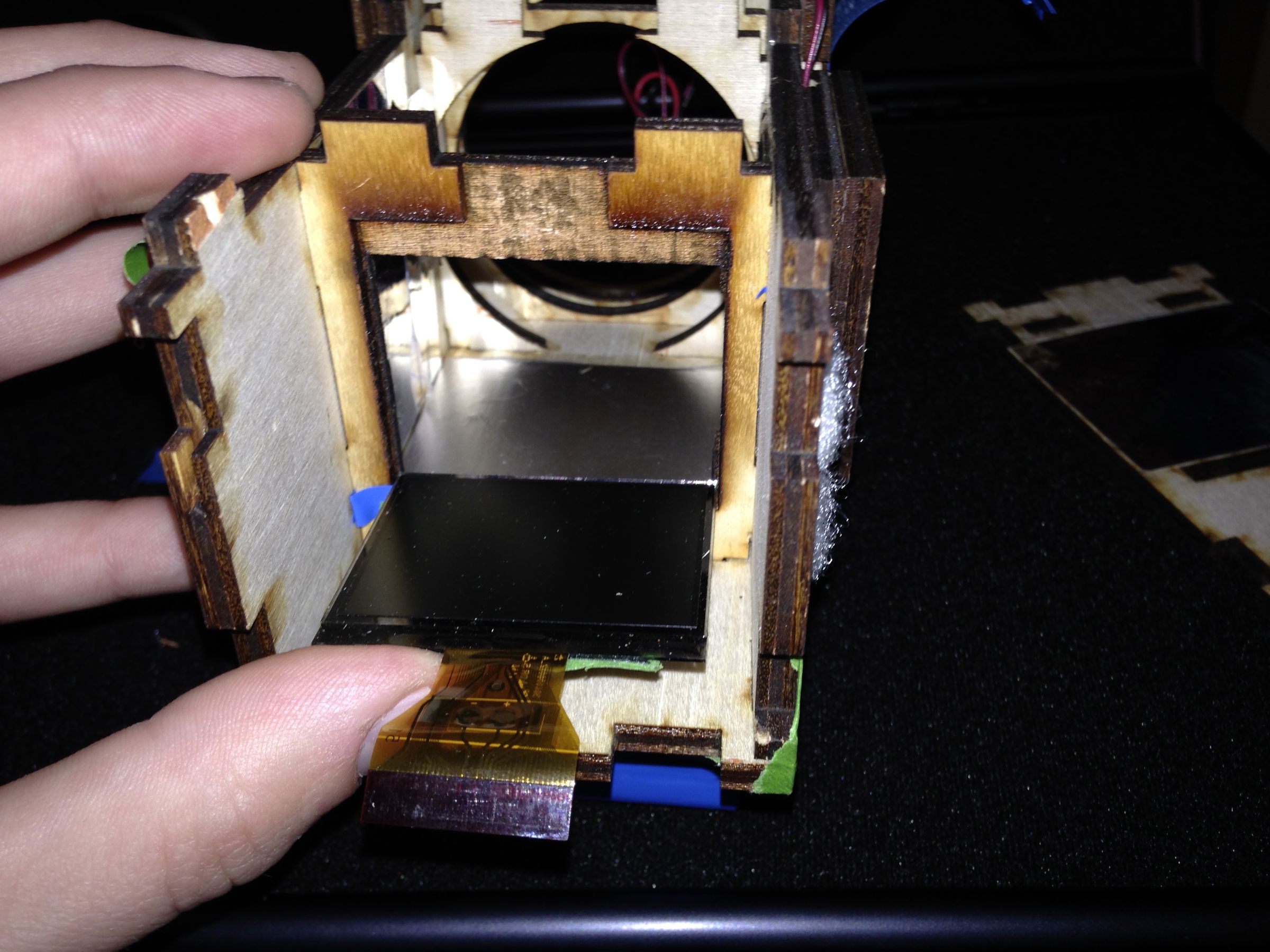 Augment Your Reality With the ITorch Raspberry Pi Flashlight Projector ...