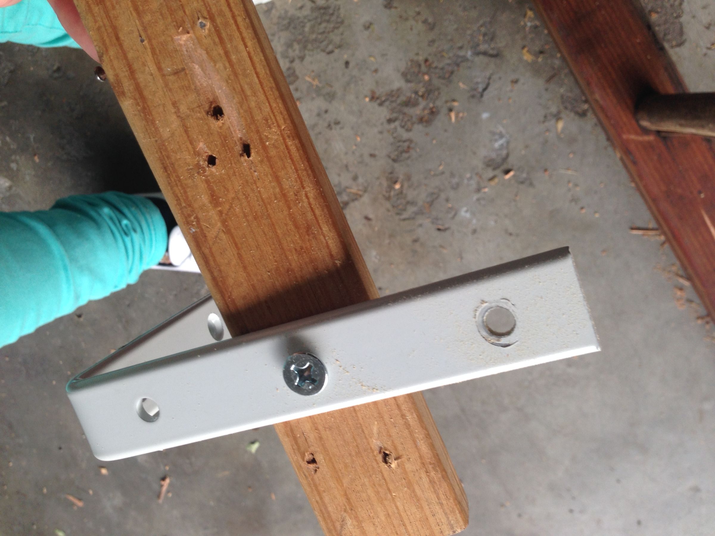 Wall-mounted Horizontal Ladder Shelf : 11 Steps (with Pictures ...