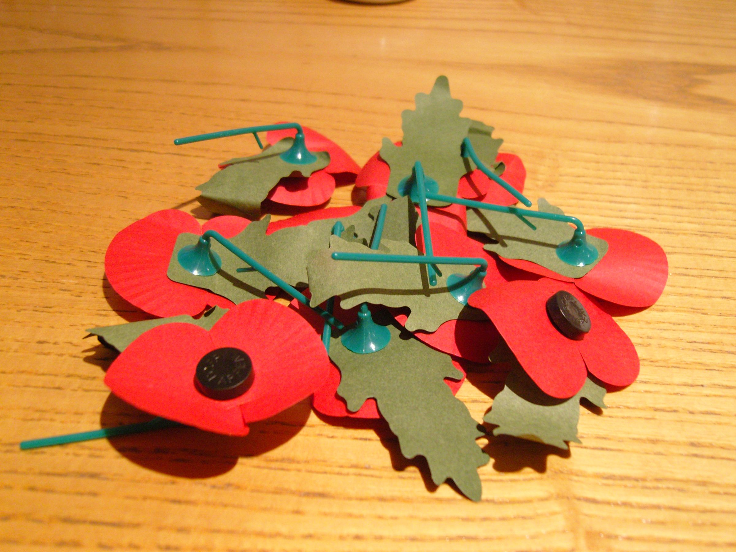 Super Poppy : 5 Steps - Instructables