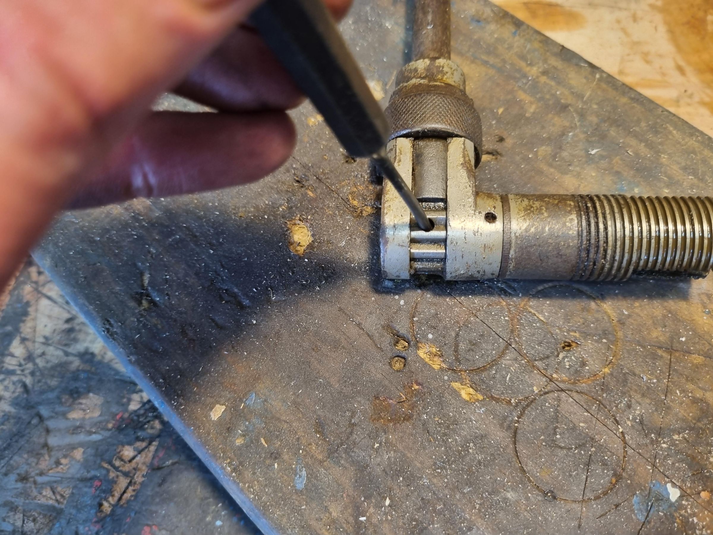 Modern 3-Jaw Chuck on Stanley Hand Brace : 4 Steps - Instructables