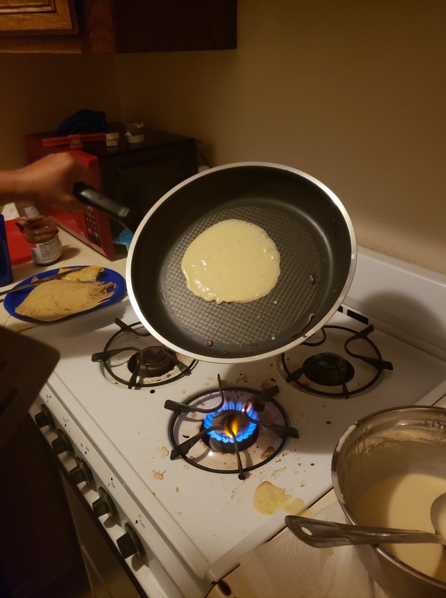 How to Cook a Crepe Using a Frying Pan : 8 Steps - Instructables
