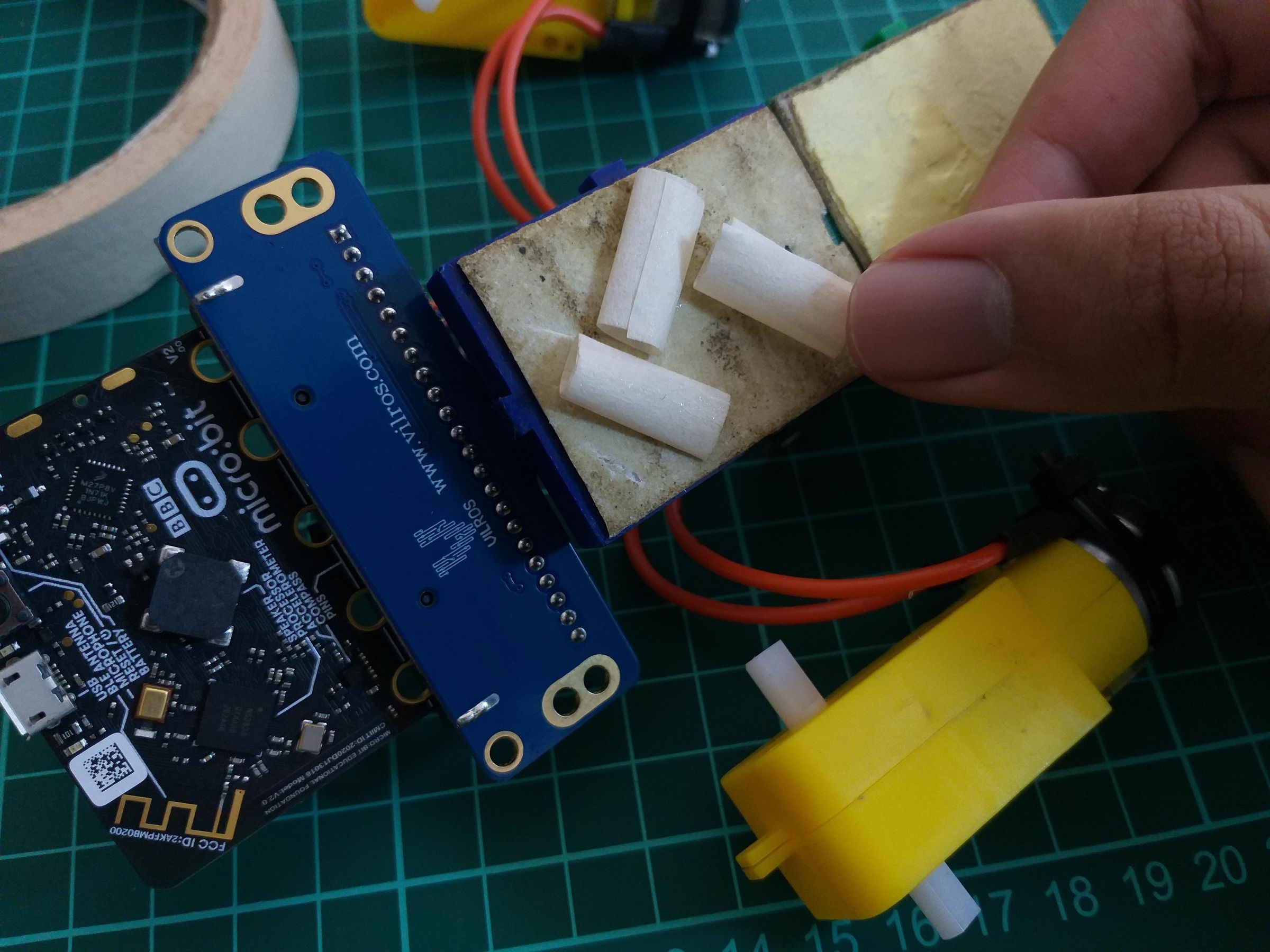 Micro:bit Line Following Robot : 7 Steps (with Pictures) - Instructables