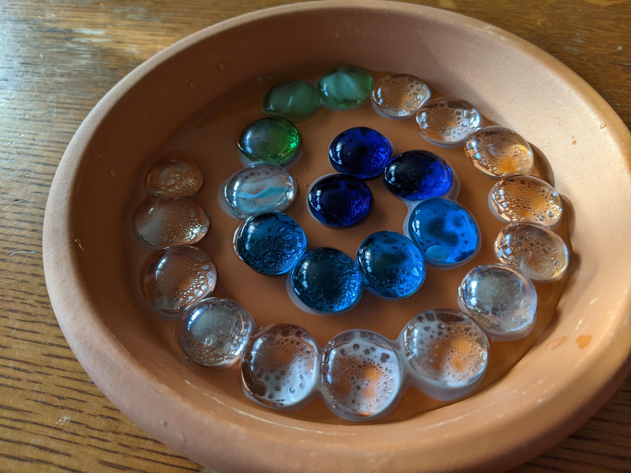 Bee Pool : 3 Steps - Instructables