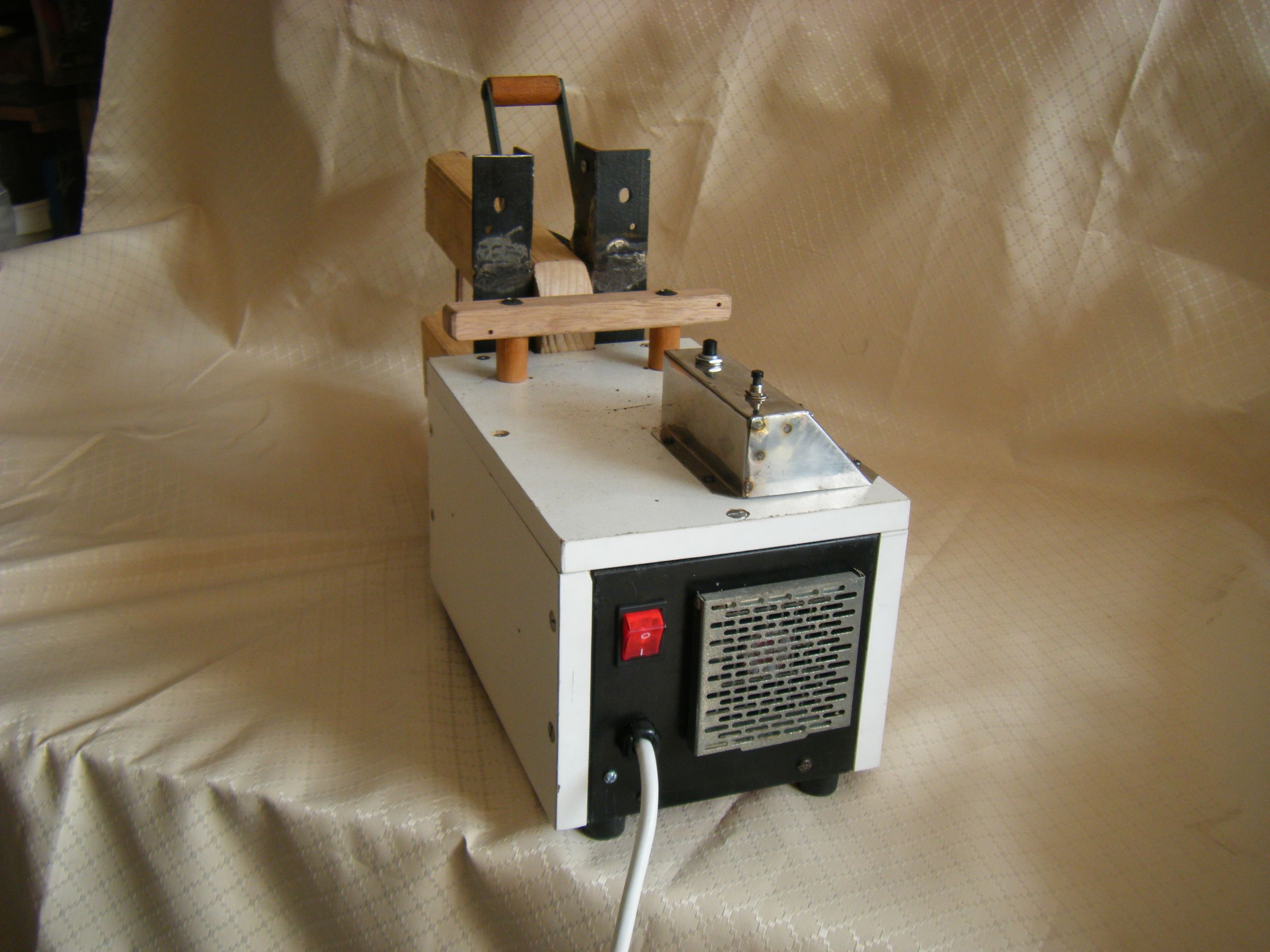Simple DIY Dual Pulse Spot Welder With Arduino Controller and Screen ...