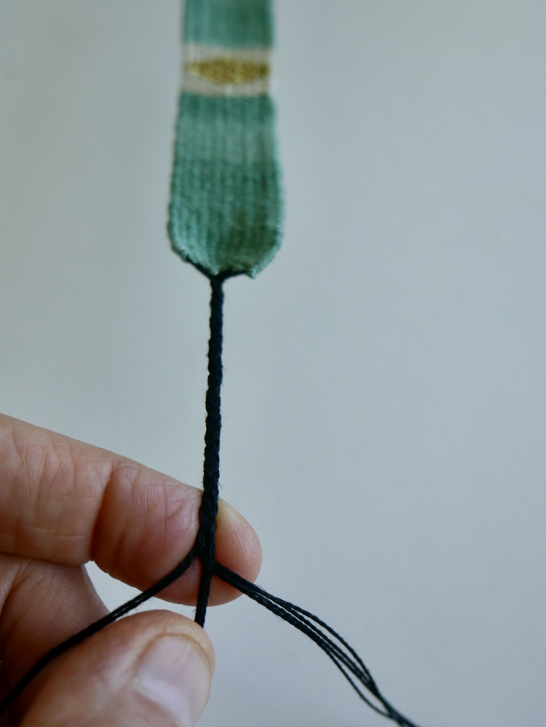 Woven Bracelet : 8 Steps (with Pictures) - Instructables