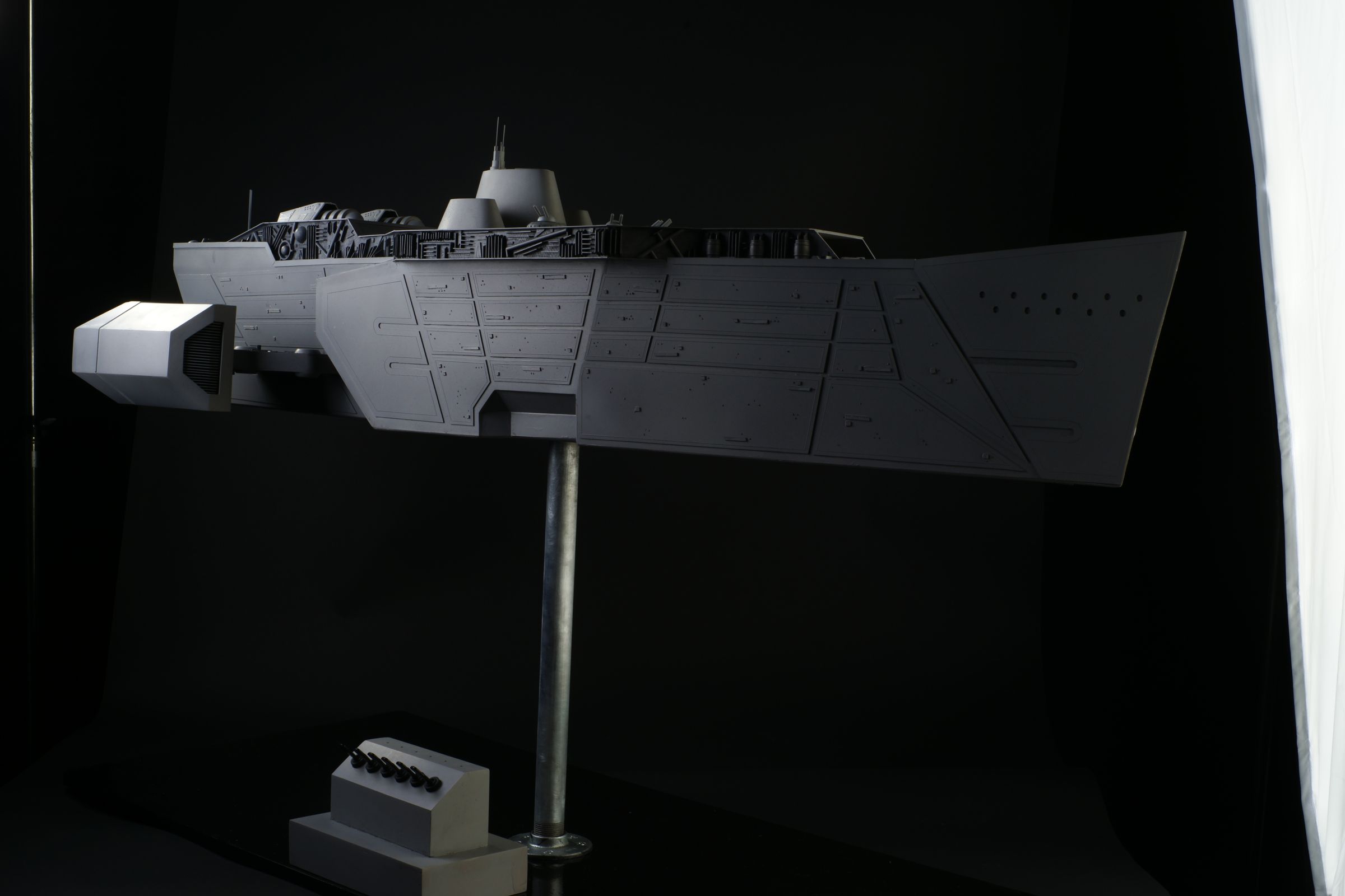 How to Build Your Own Model Spaceship : 10 Steps (with Pictures ...