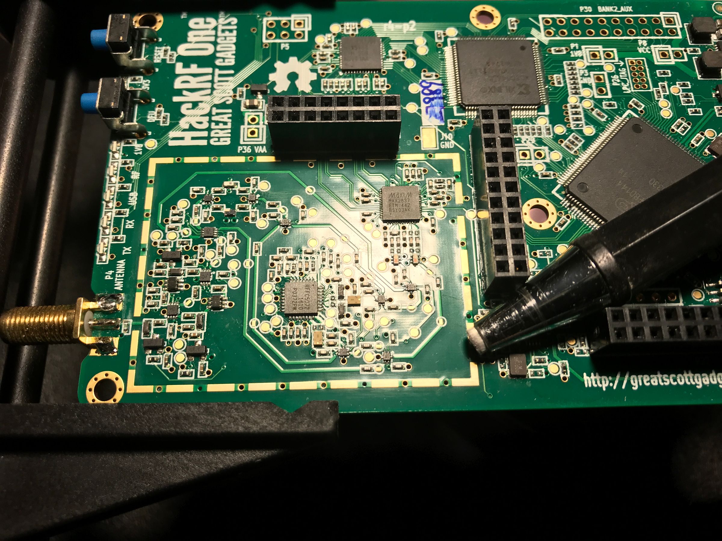 HackRF Shielding Kit Installation : 4 Steps - Instructables