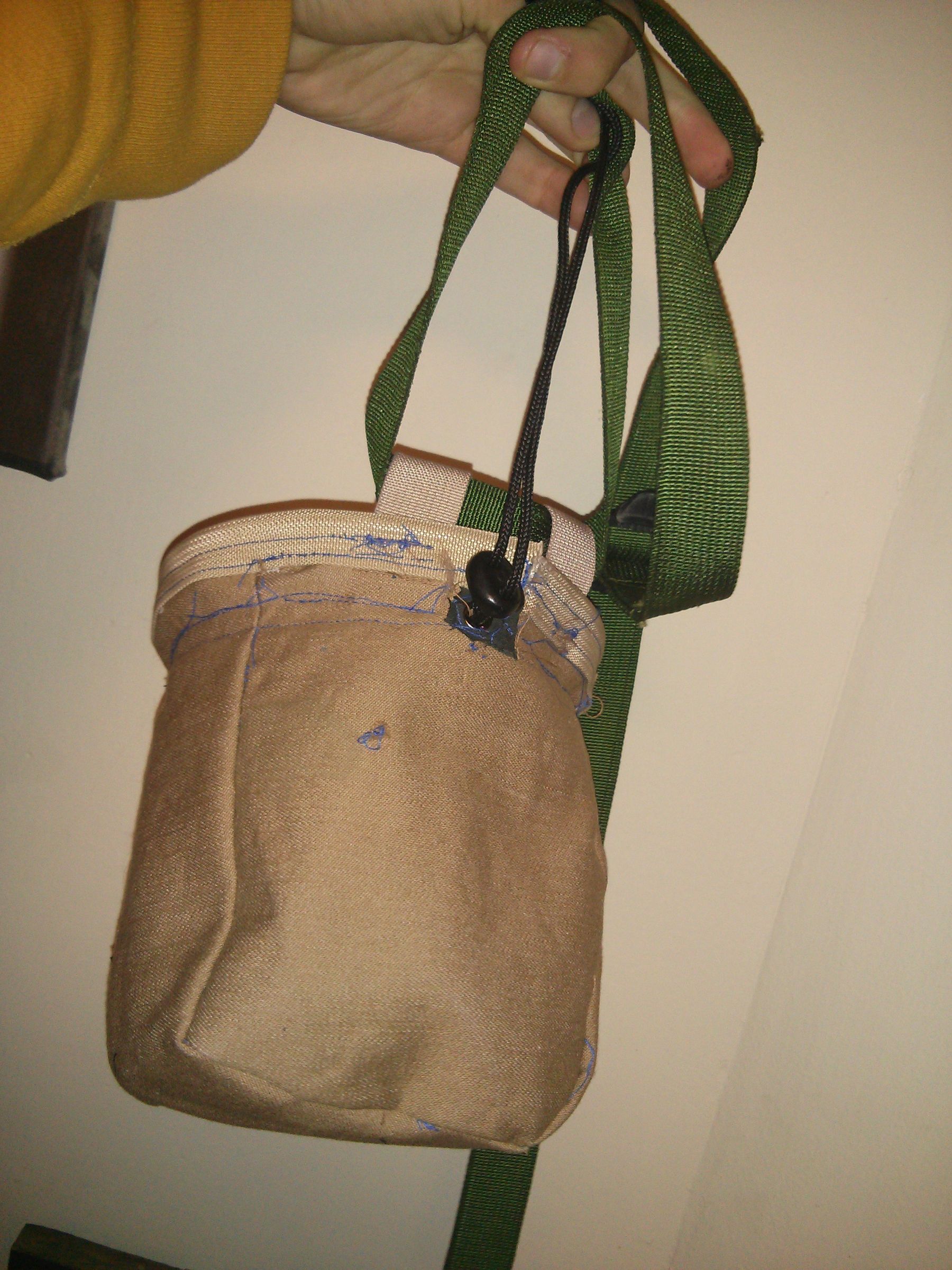 How to Make a Climbing Chalk Bag : 5 Steps - Instructables