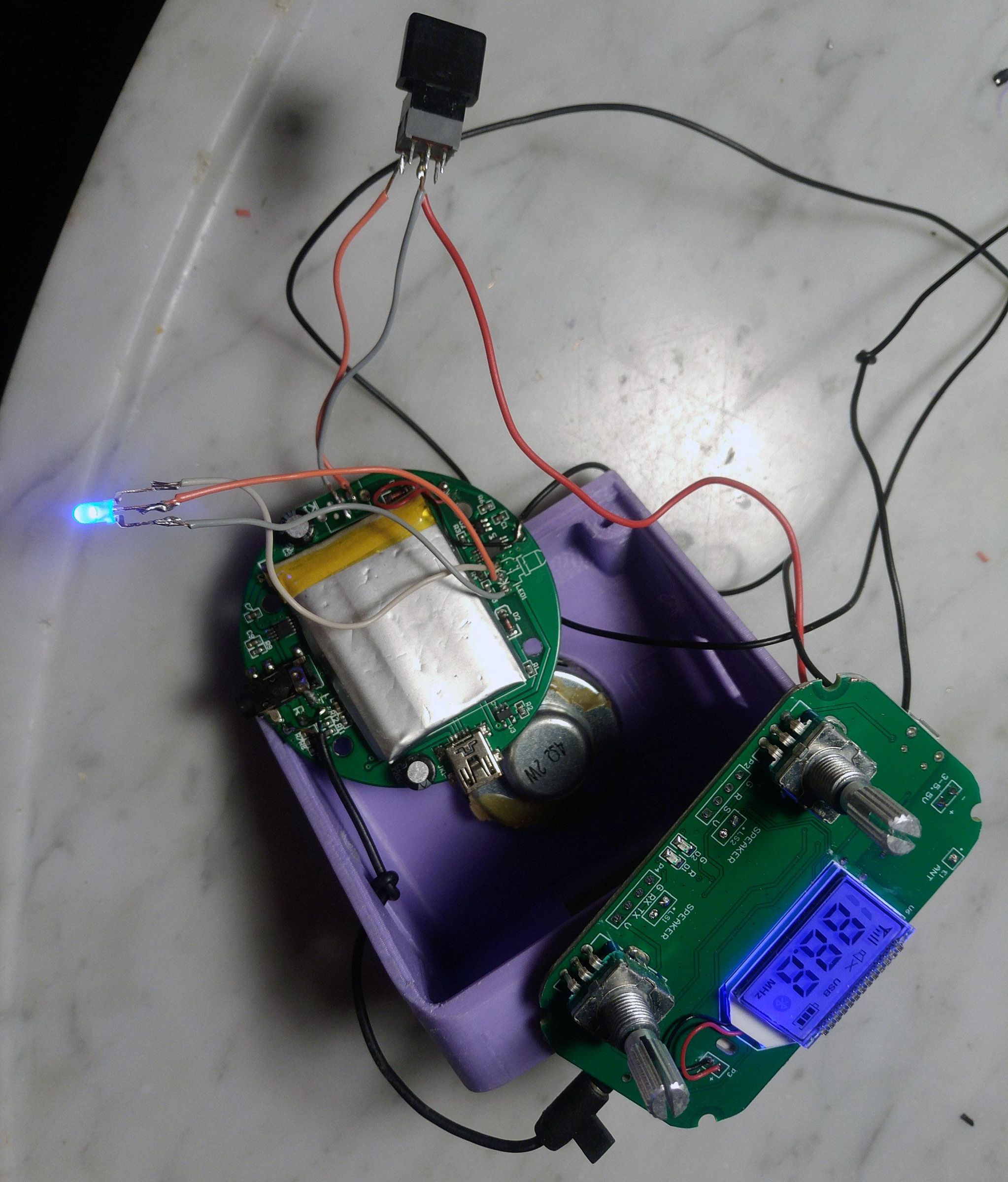 3D Printed Mini Radio and Amplifier : 10 Steps (with Pictures ...