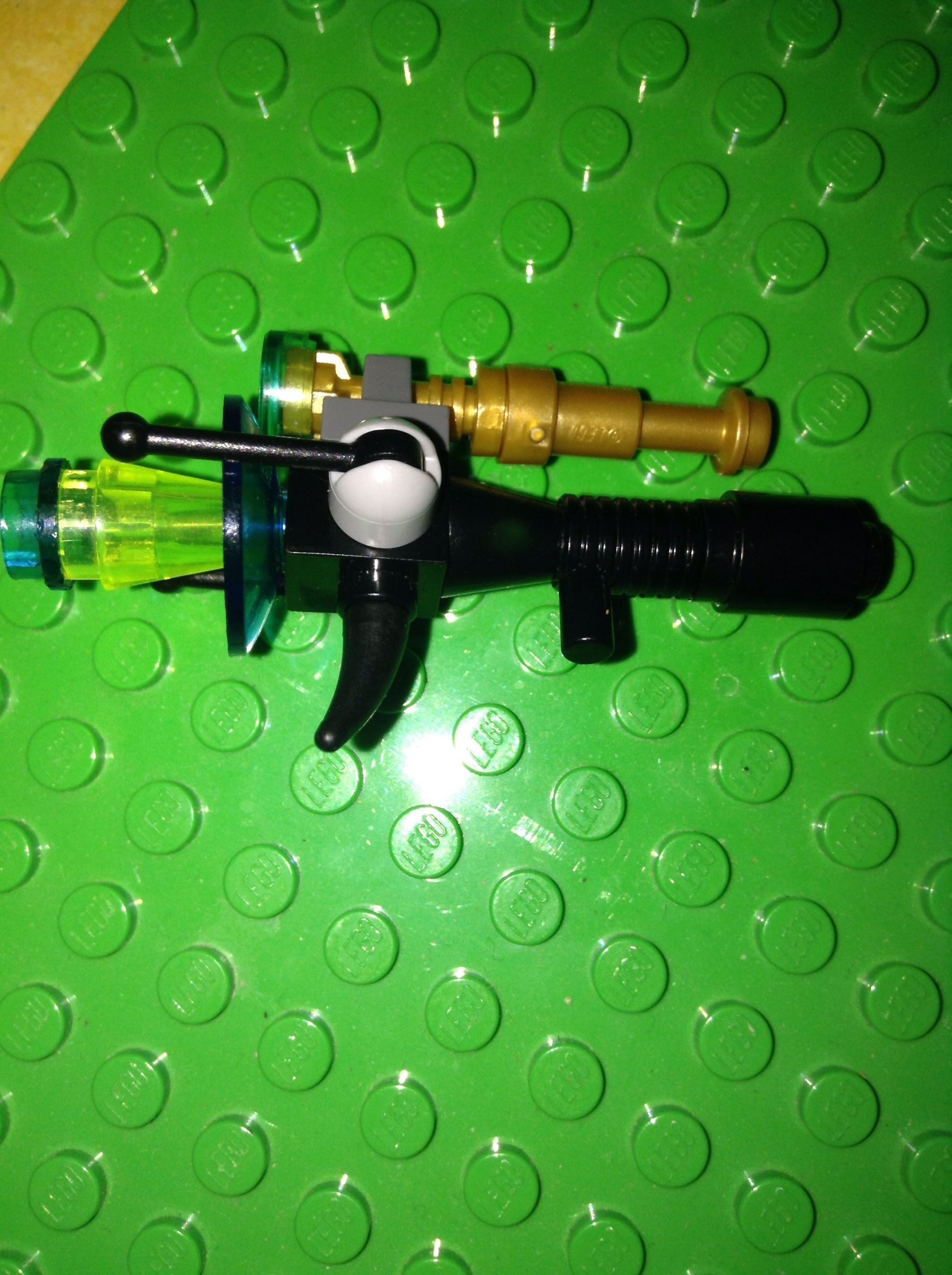 Lego Laser Gun : 15 Steps - Instructables