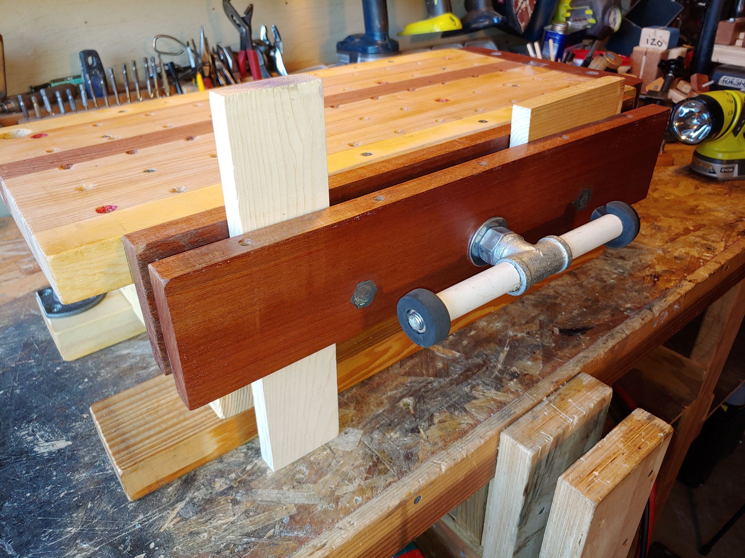 Mini-Work Bench : 10 Steps - Instructables