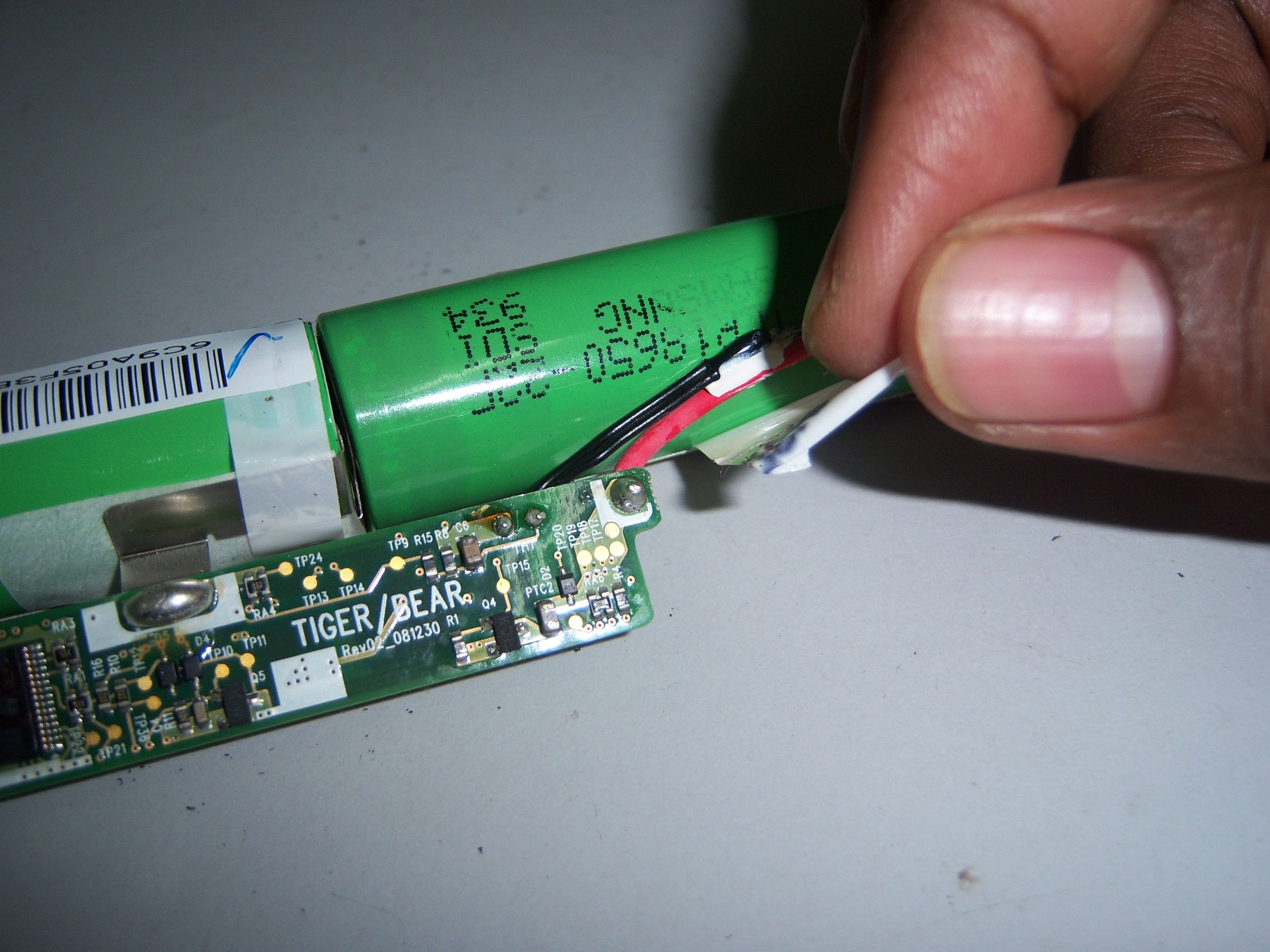 Salvage Lithium Ion Batteries From Laptop Batteries : 5 Steps ...