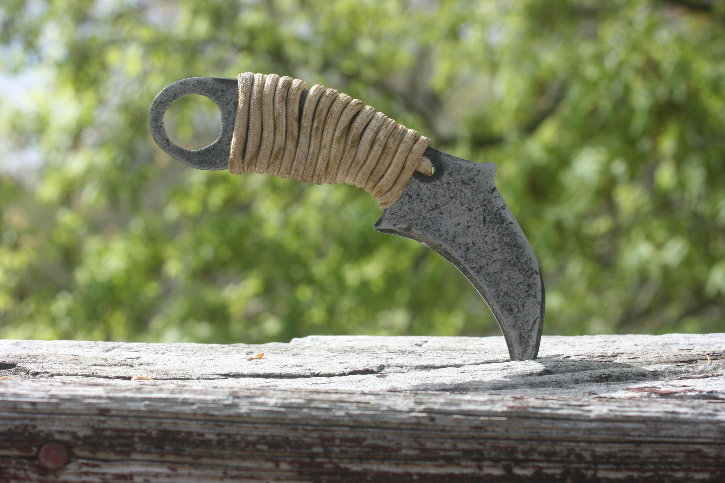 DIY Karambit Out of a Saw Blade Without CNC : 6 Steps - Instructables