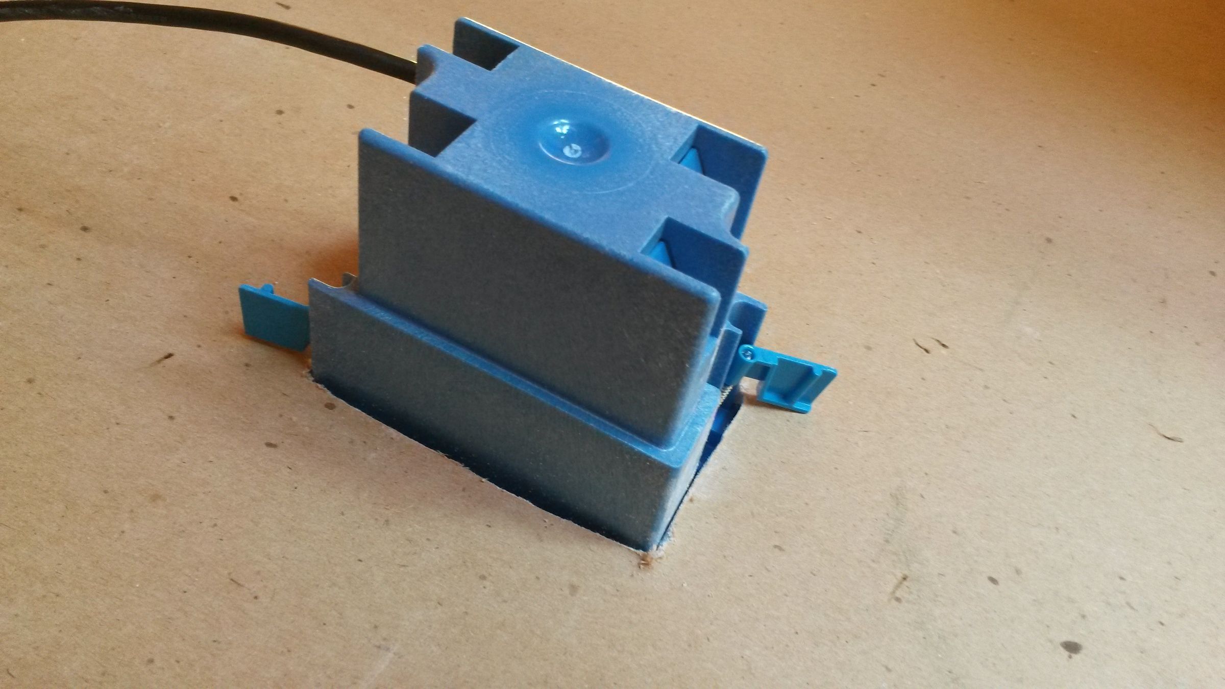 Emergency USB Solar Wall Socket: Solar Socket : 6 Steps (with Pictures ...