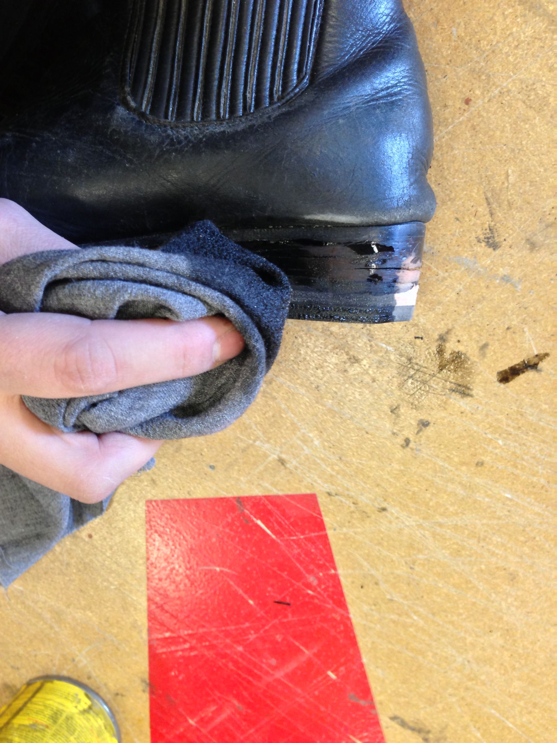 Reheeling Beatle Boots : 5 Steps (with Pictures) - Instructables