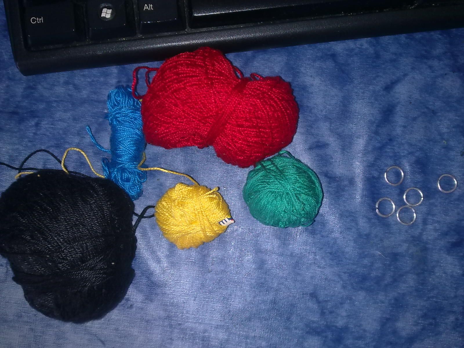 Crochet Olympic Rings Charm/Pendant : 4 Steps (with Pictures ...