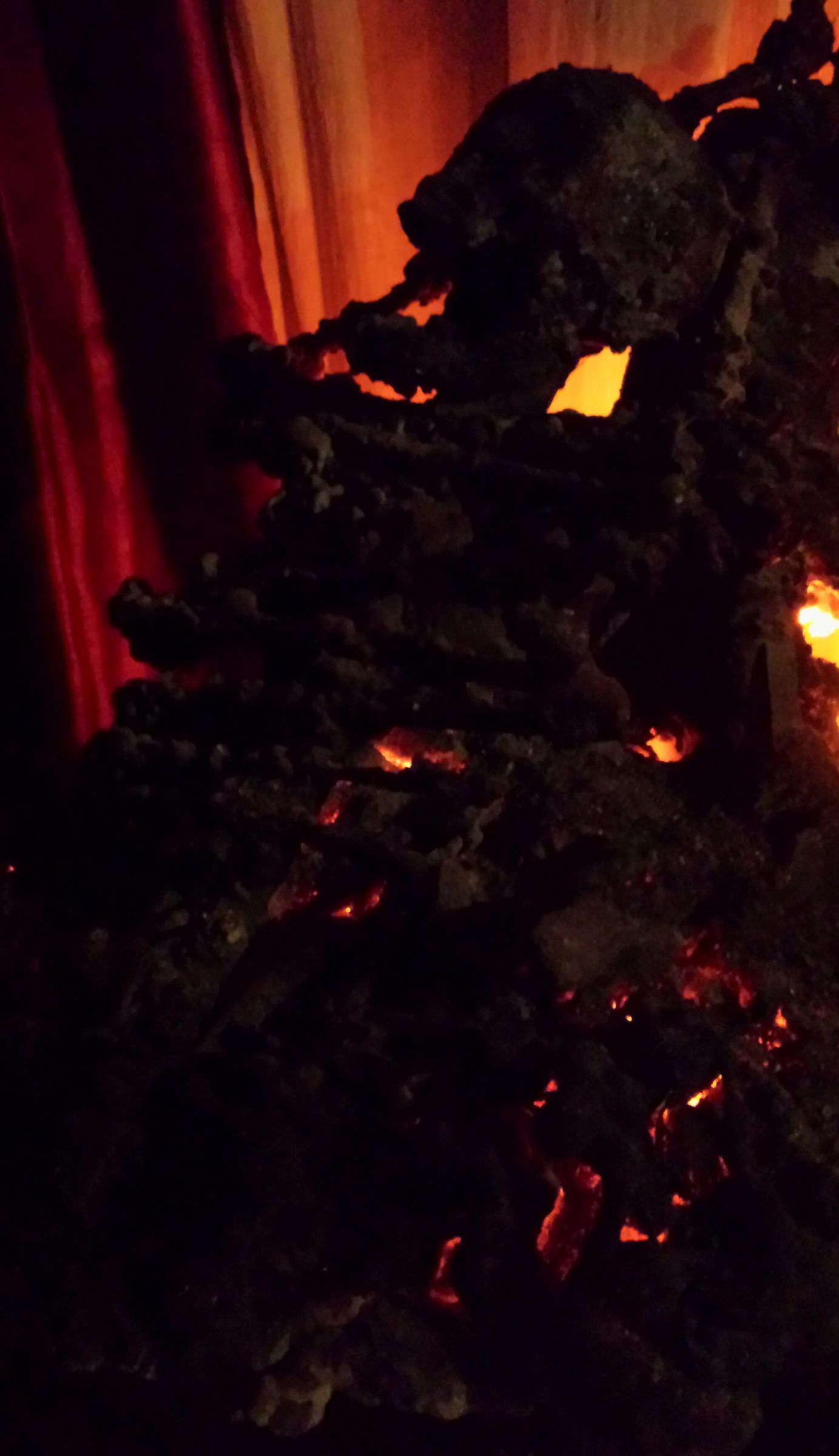 Burnt Corpse / Burning Embers Halloween Prop : 7 Steps - Instructables