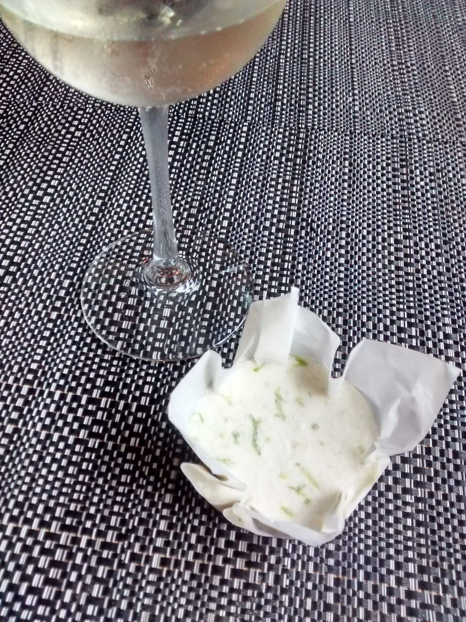 DIY Parchment Paper Baking Cups : 3 Steps (with Pictures) - Instructables