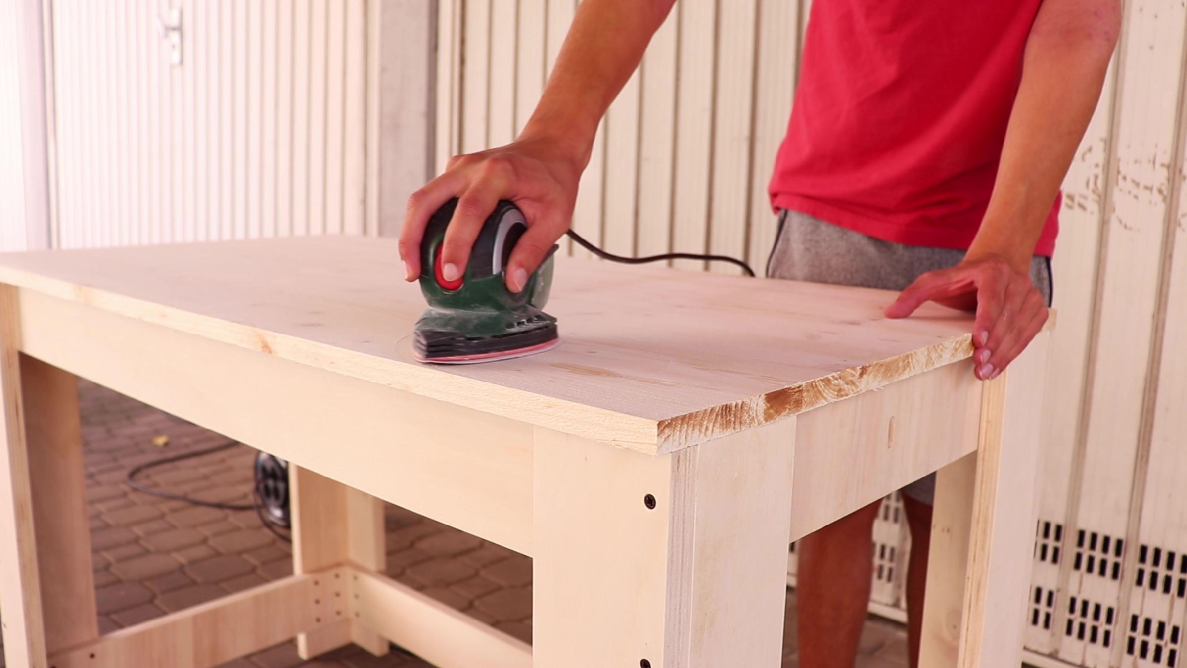 DIY Workbench With Retractile Wheels : 13 Steps (with Pictures ...