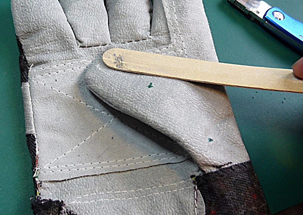 Costume Gauntlets for Less Than a Fiver. : 13 Steps (with Pictures ...