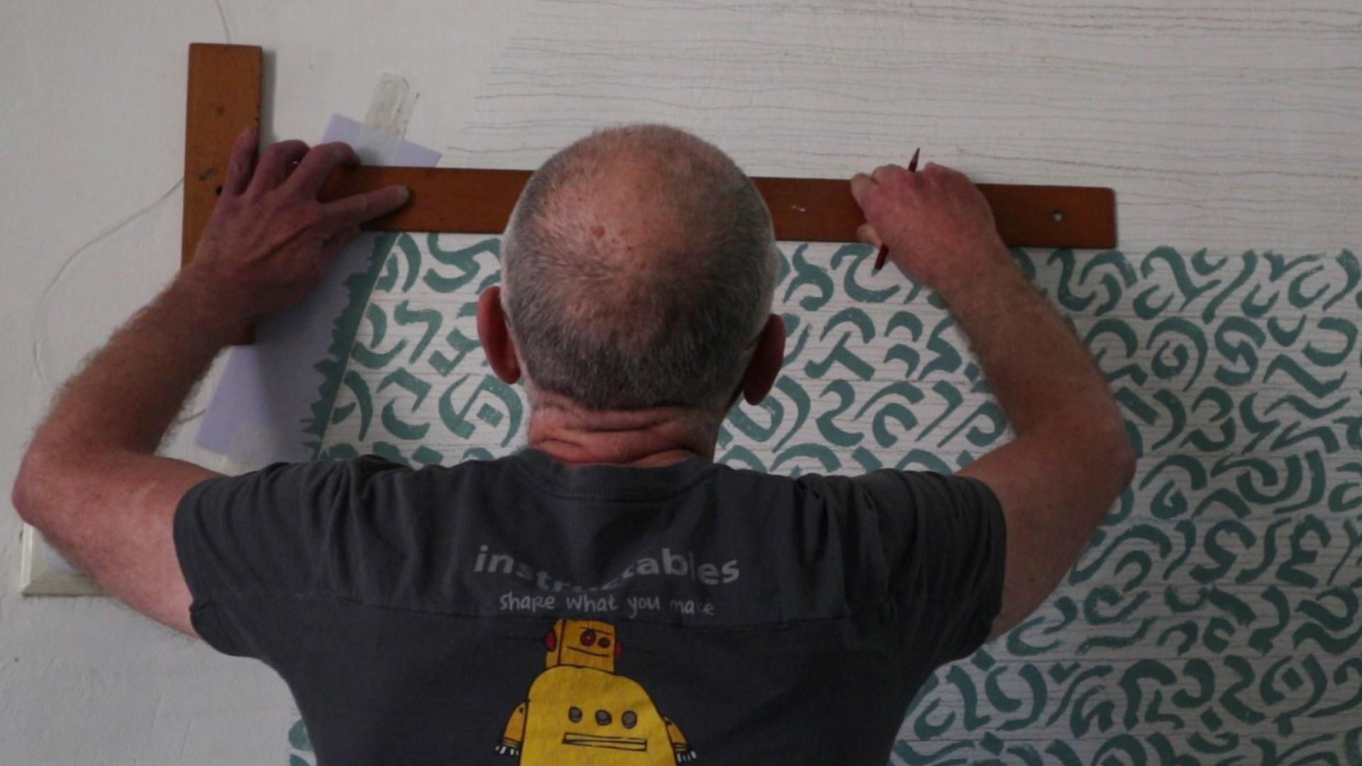 Decorative Fantasy Writing on the Wall : 4 Steps (with Pictures ...