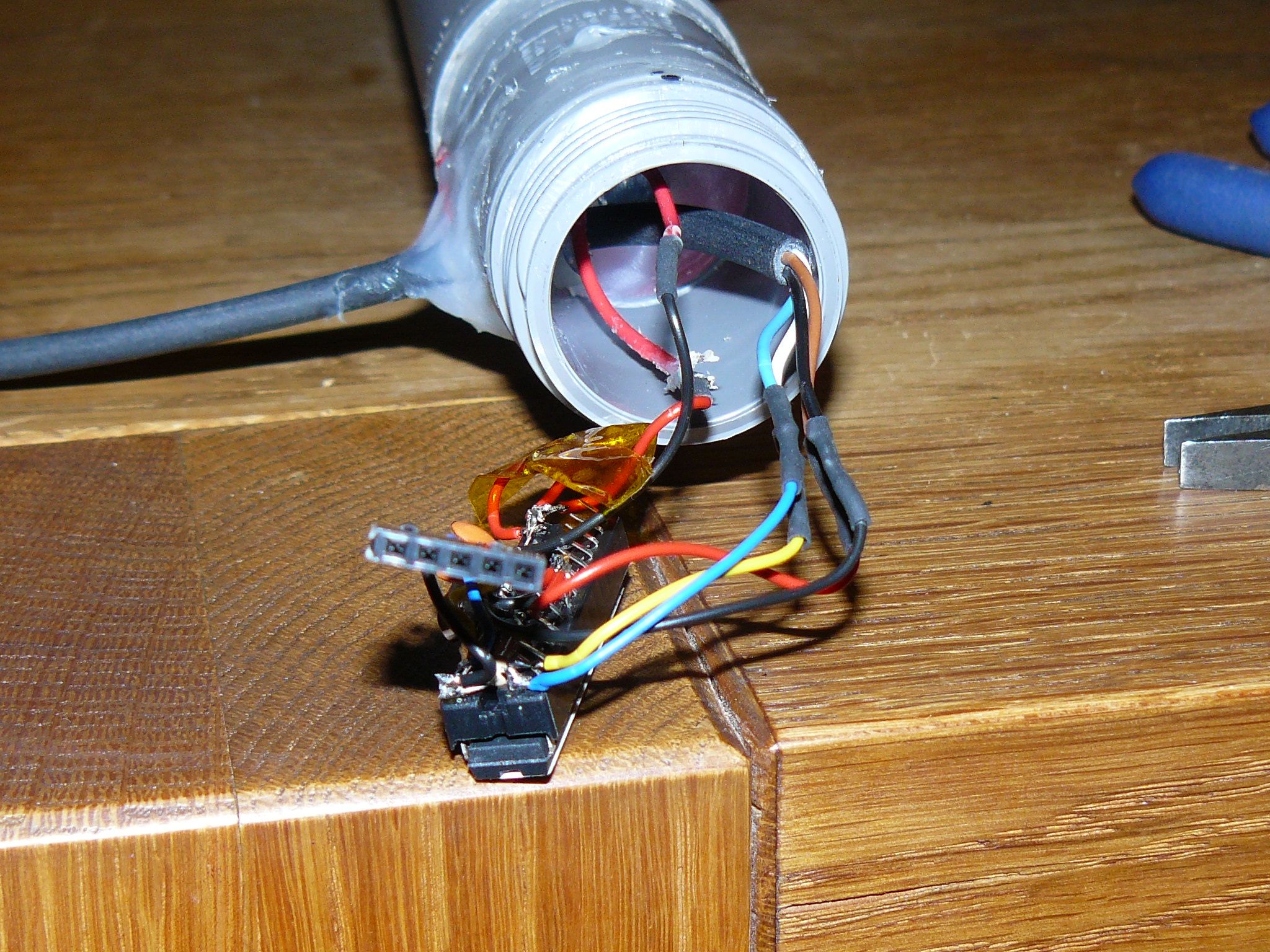 Capacitive Fluid Level Sensor : 14 Steps (with Pictures) - Instructables