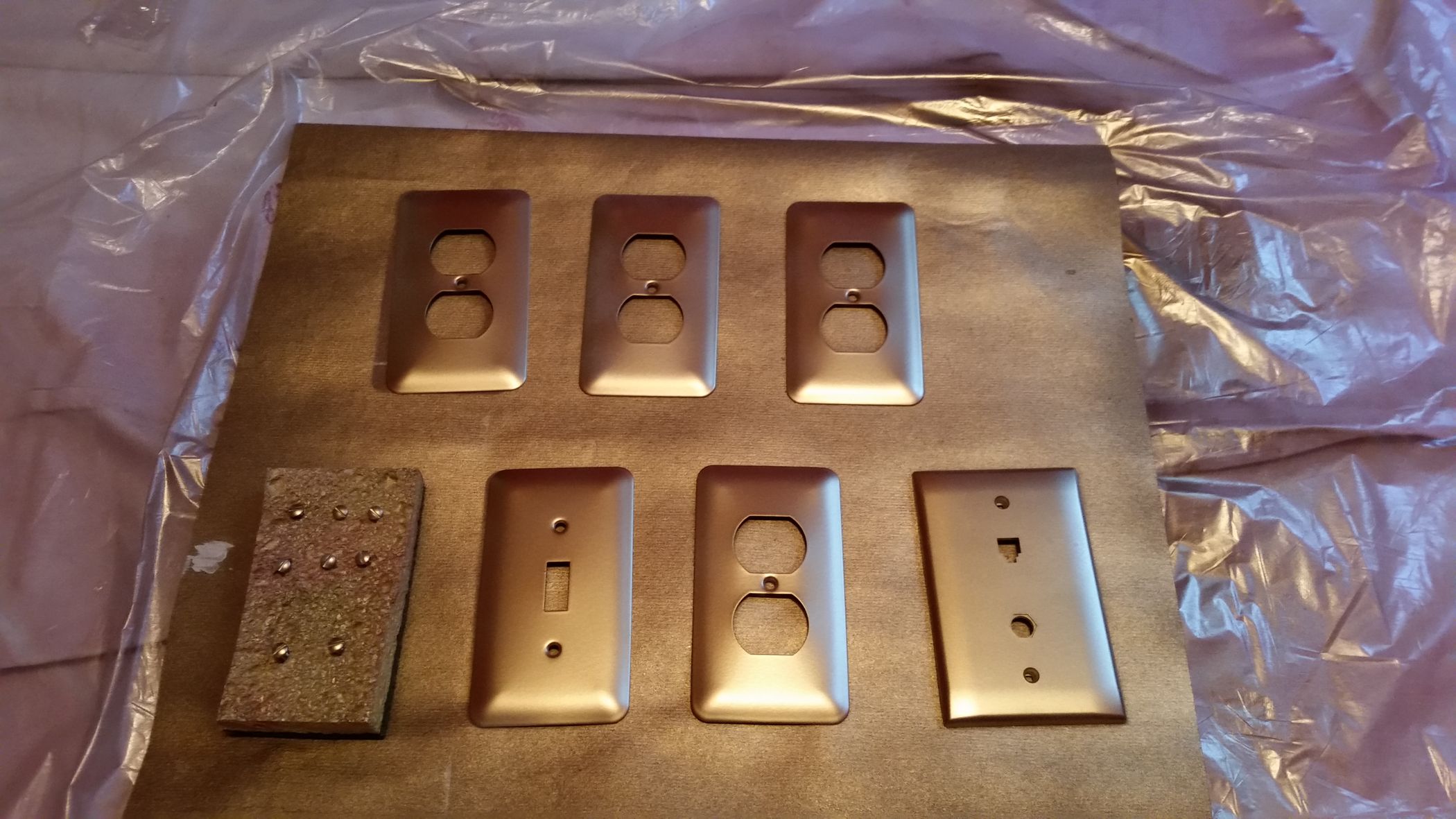 Easy Way to Spray Paint Screws : 4 Steps (with Pictures) - Instructables