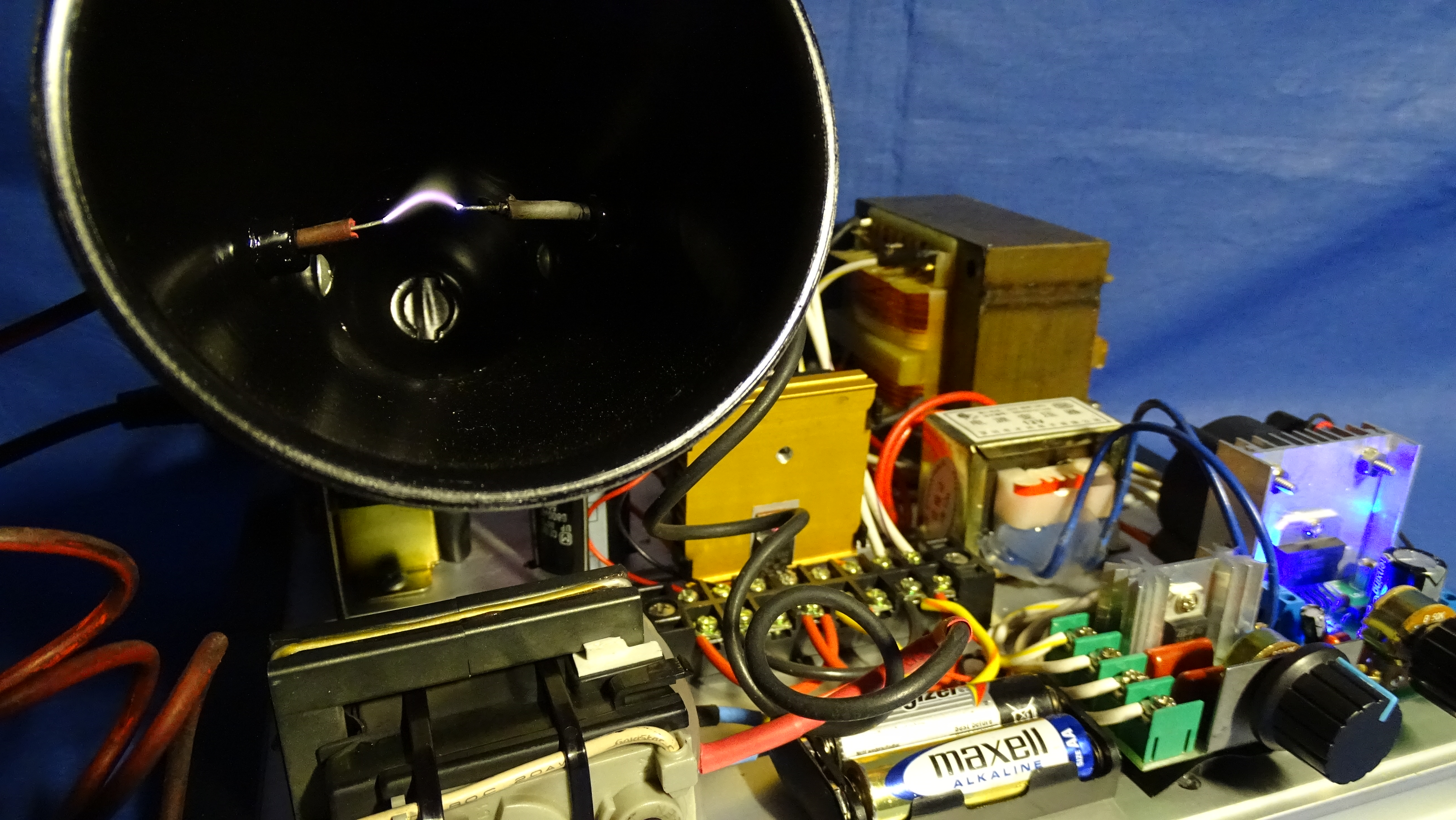 PLASMA SPEAKER (with Pictures) - Instructables