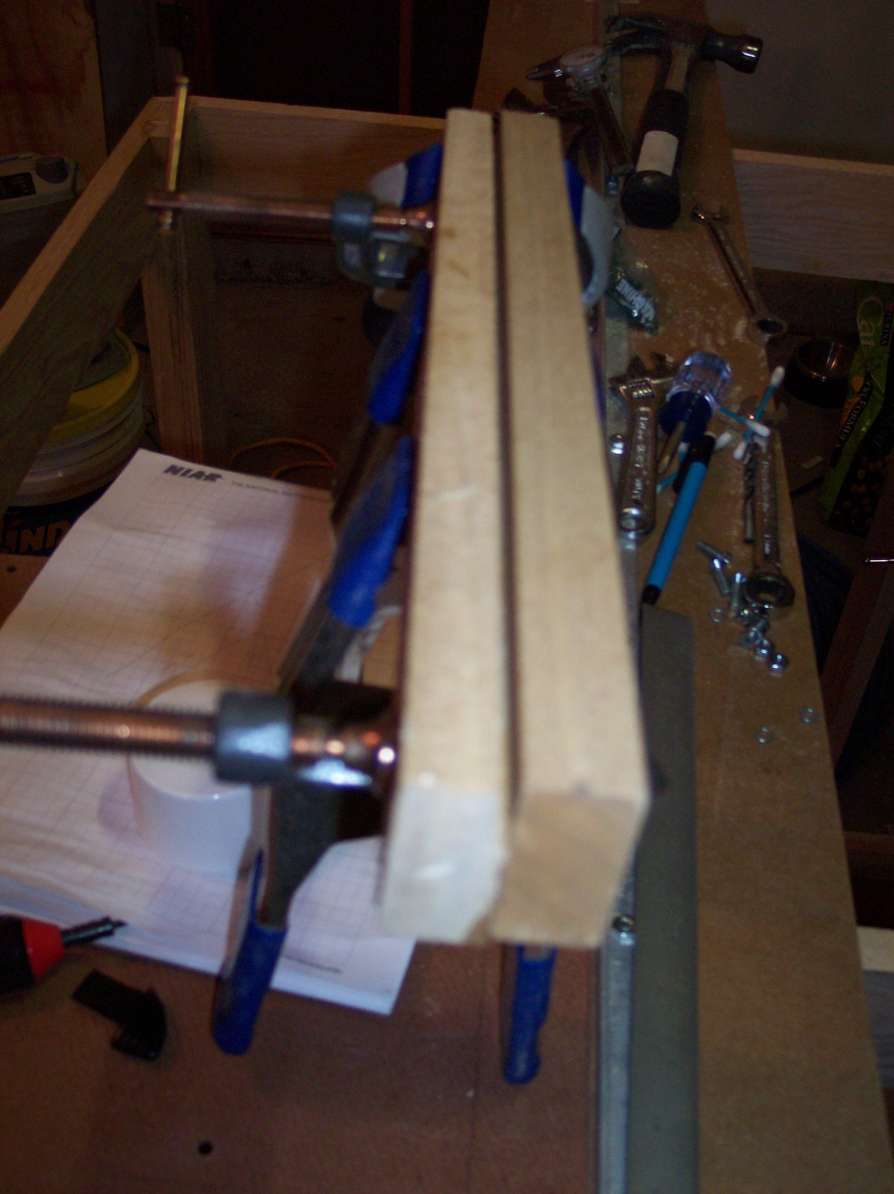 Tips and Jigs Part 1: Circular Saw Straight-Cutting Jig : 9 Steps ...