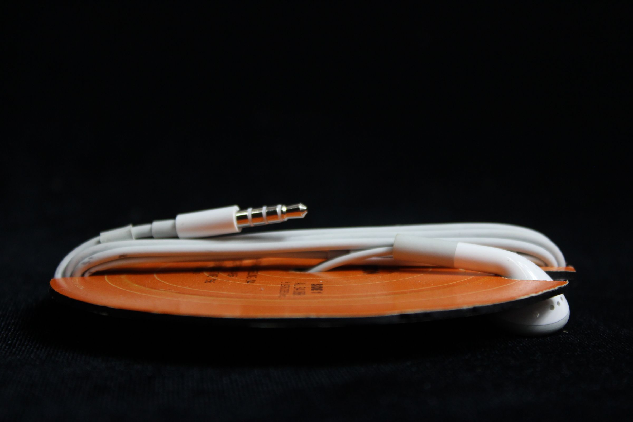 Upcycled Vinyl Record Earbud Wrap - Instructables